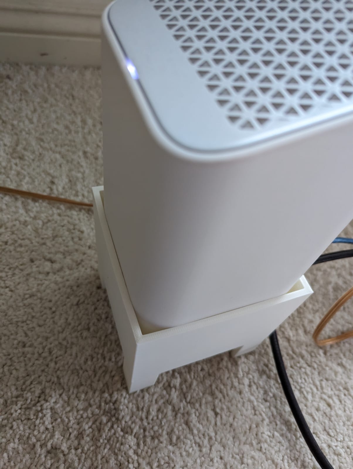 Wi-Fi Modem Stand (TG4482) by Rayd | Download free STL model ...