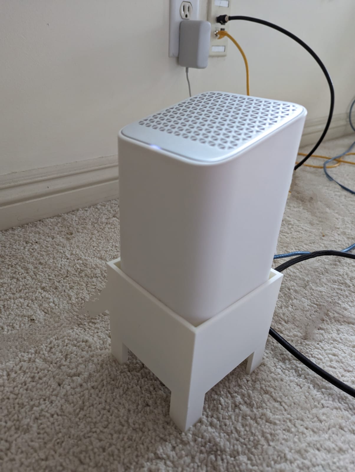 Wi-Fi Modem Stand (TG4482) by Rayd | Download free STL model ...