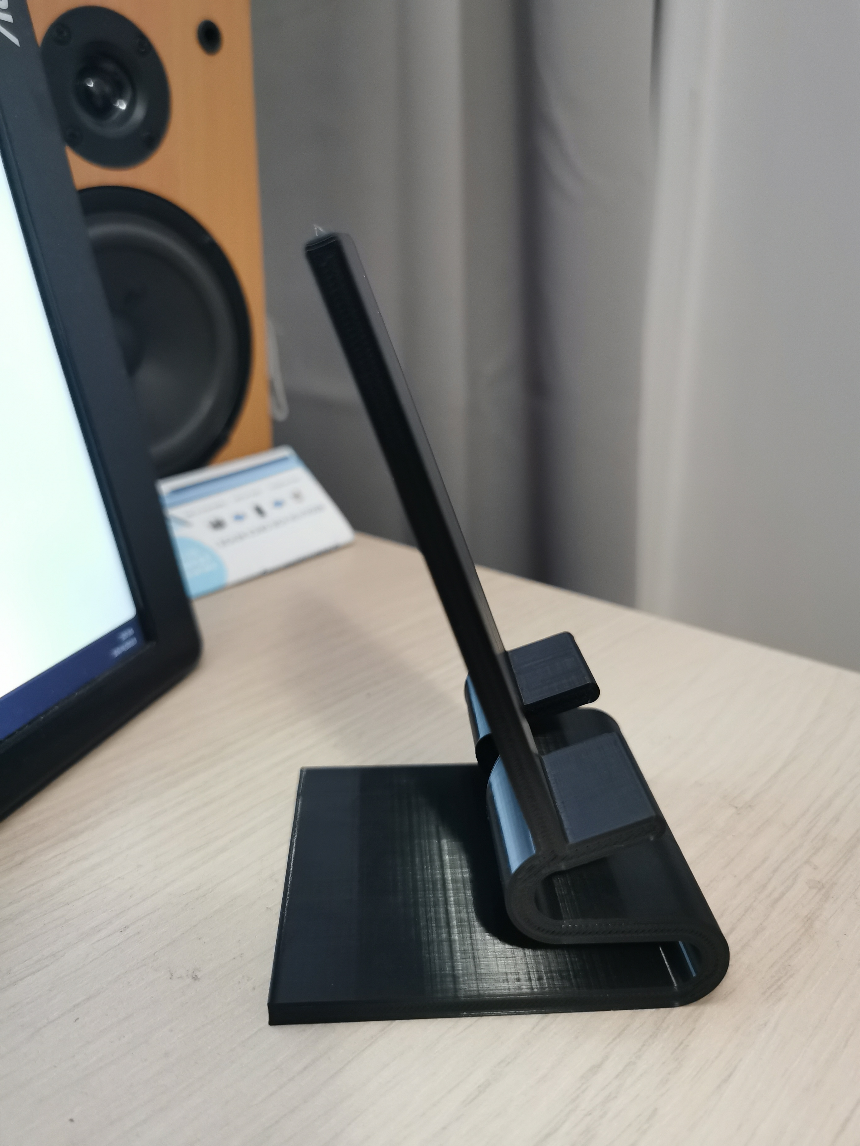 Phone Stand S shape by alyn3d | Download free STL model | Printables.com