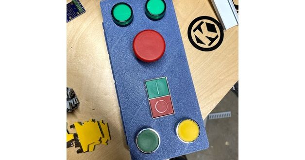 Button box for 22mm buttons/lights by coredump | Download free STL ...