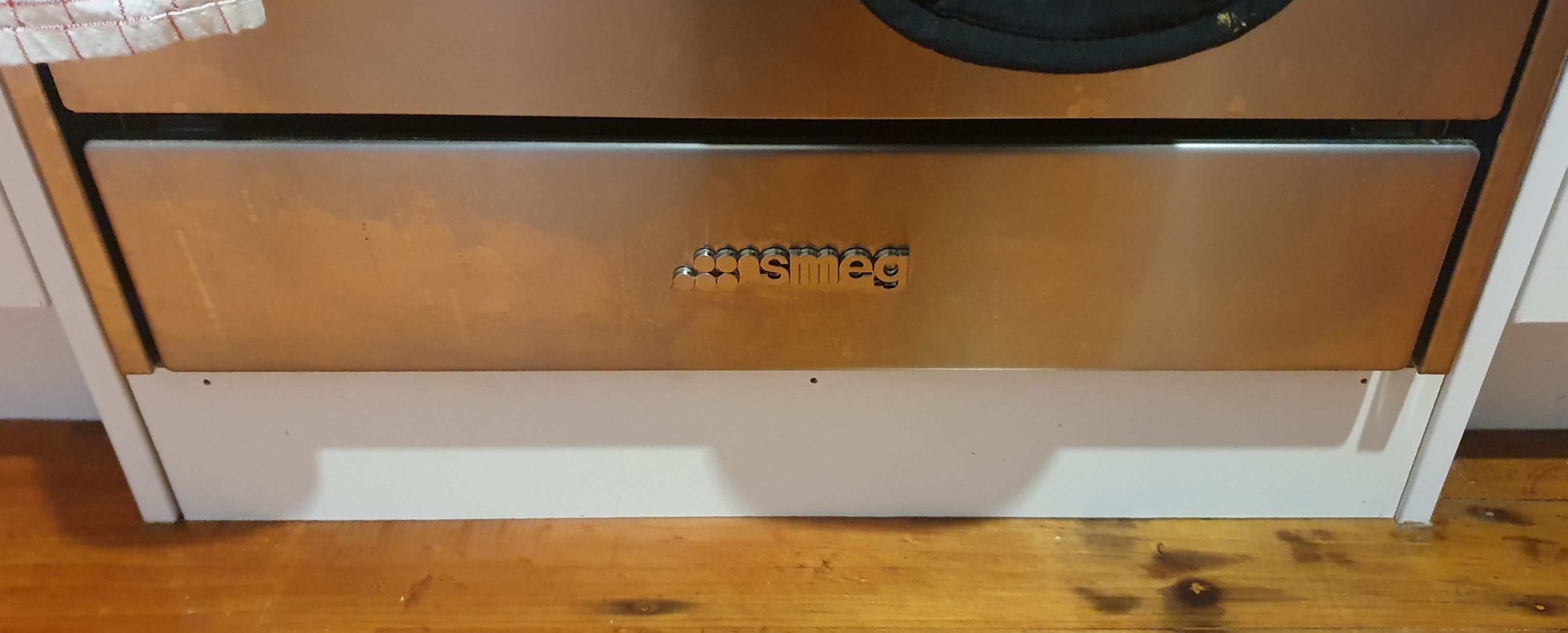 Smeg oven kickboard mounts by Udders | Download free STL model ...