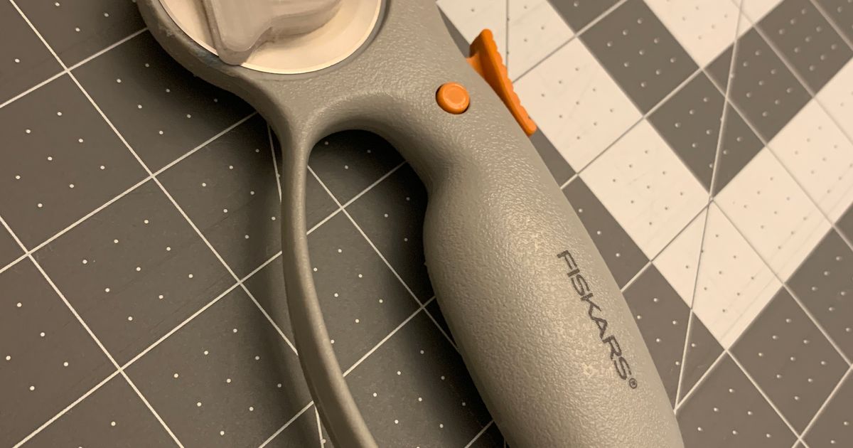 Fiskars Rotary Cutter Guide by weberyap | Download free STL model ...