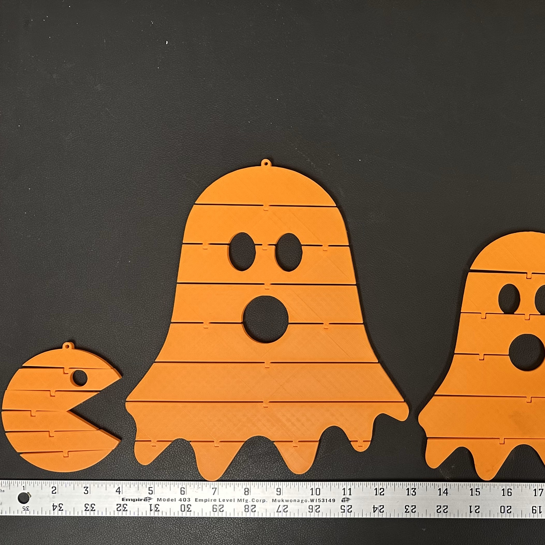 Flexi Halloween Ghosts - 7 Sizes - With or Without Hanging Holes por ...