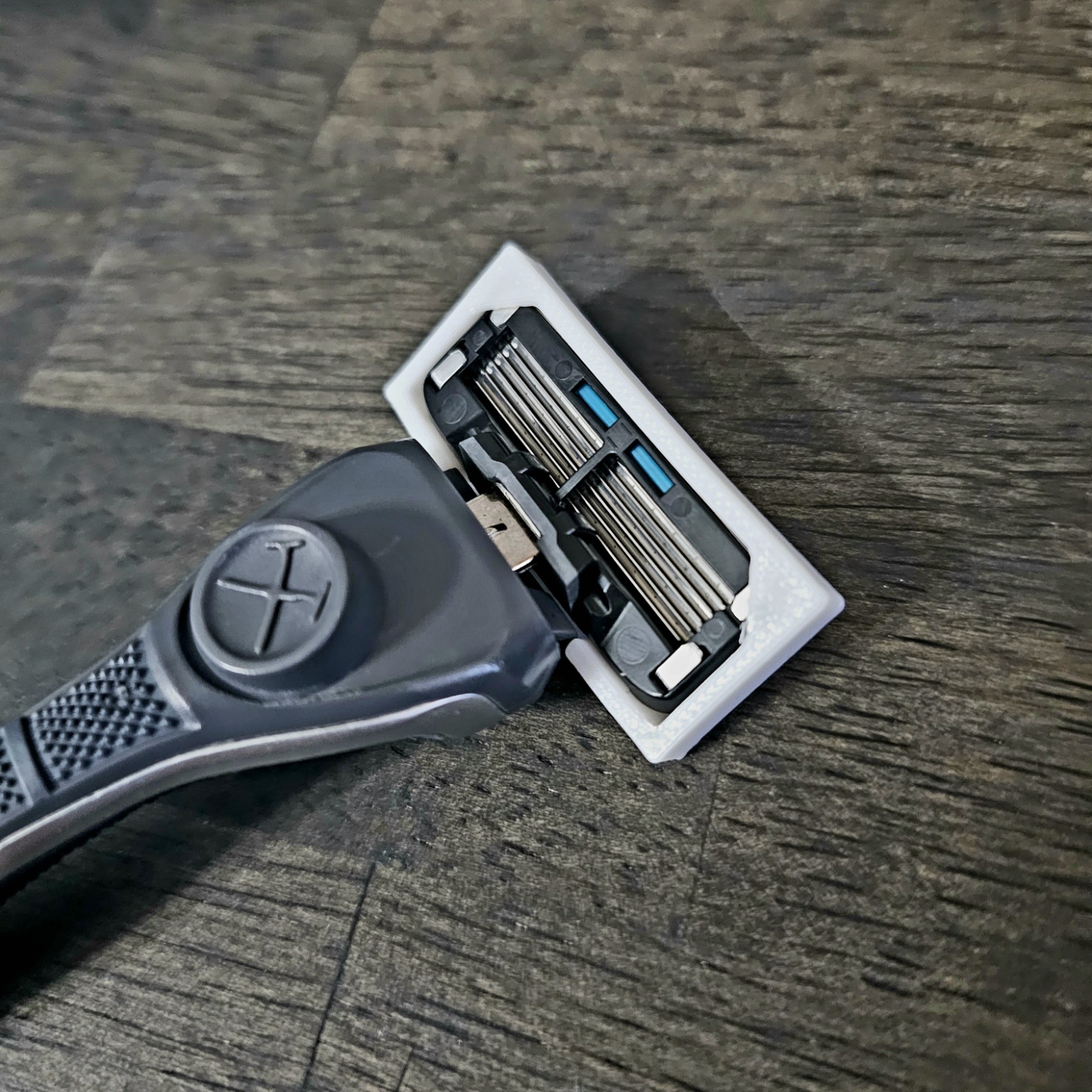 Dollar Shave Club Razor Guard by Gareth Perrault | Download free STL ...