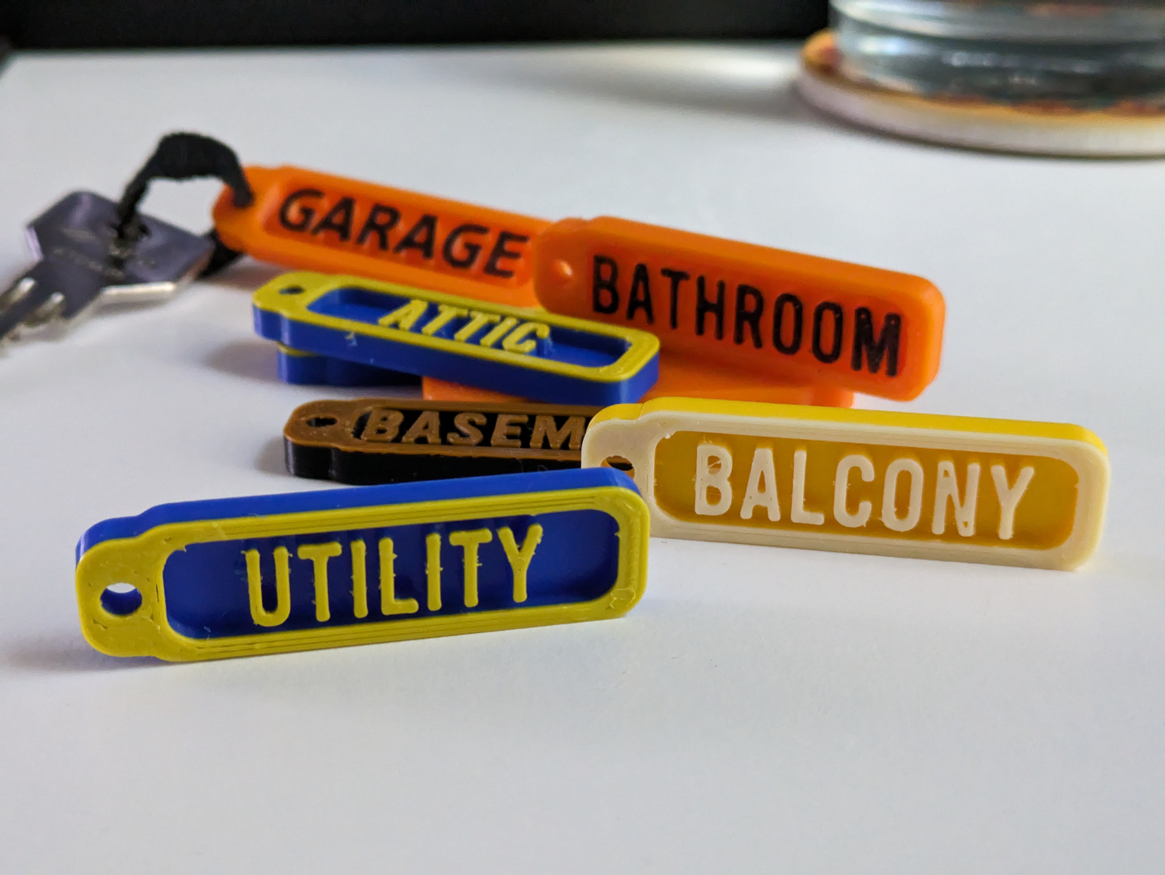Simple keychain for every room - customizable by Mattia | Download free ...