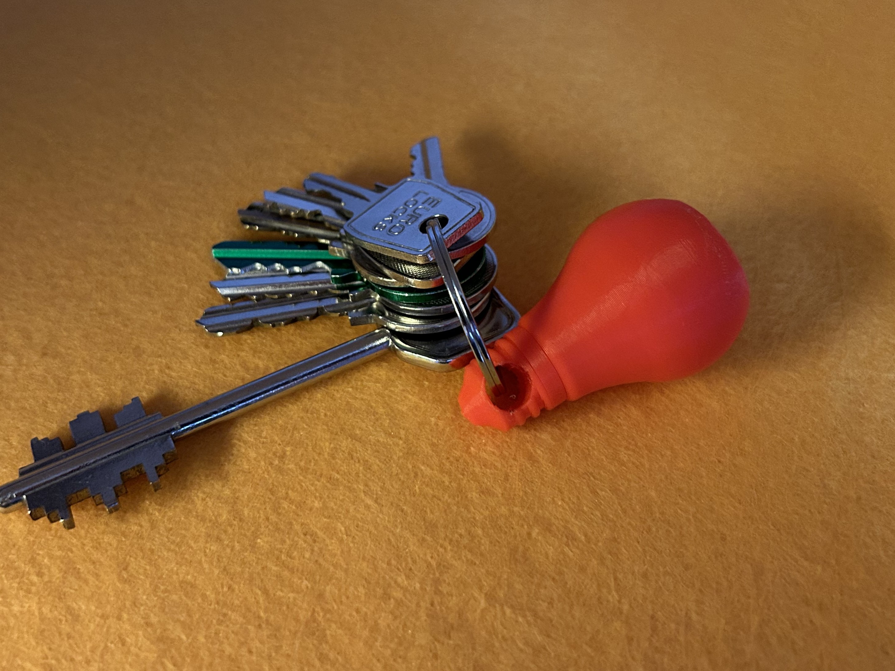 Light Bulb - Key Tags by MaroDavide | Download free STL model ...