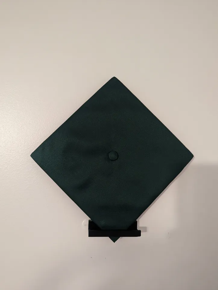 Graduation Cap Wall Mount by Blamb31 | Download free STL model ...