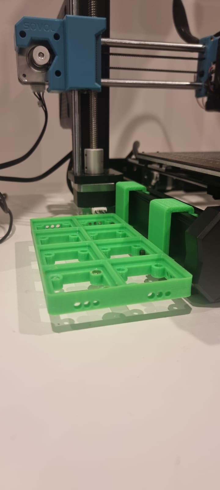 2040 aluminum extrusion side mount for Kyle Warren gridfinity baseplate ...