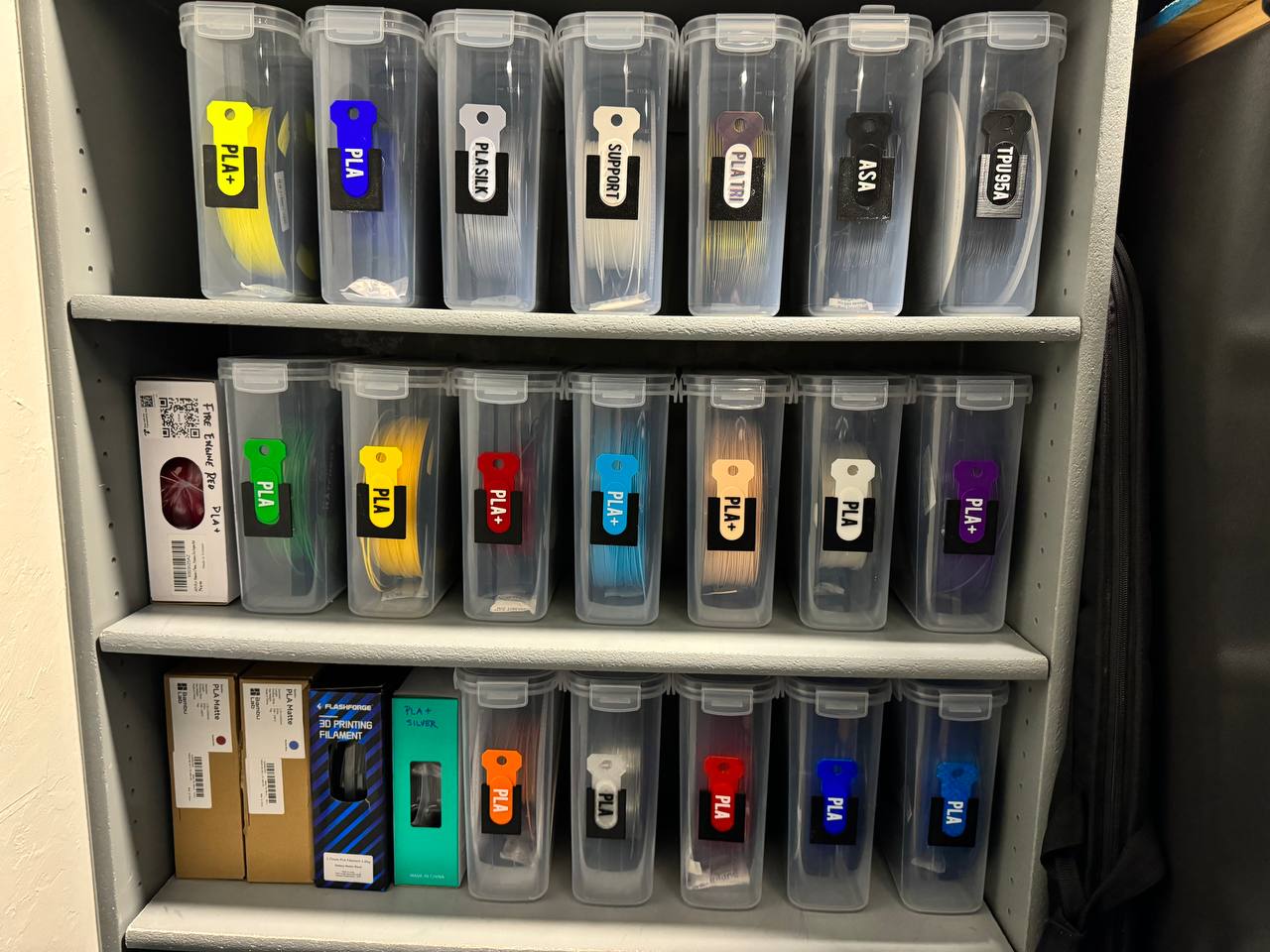 Filament Tag Holder for Storage Bins by PlanBee | Download free STL ...