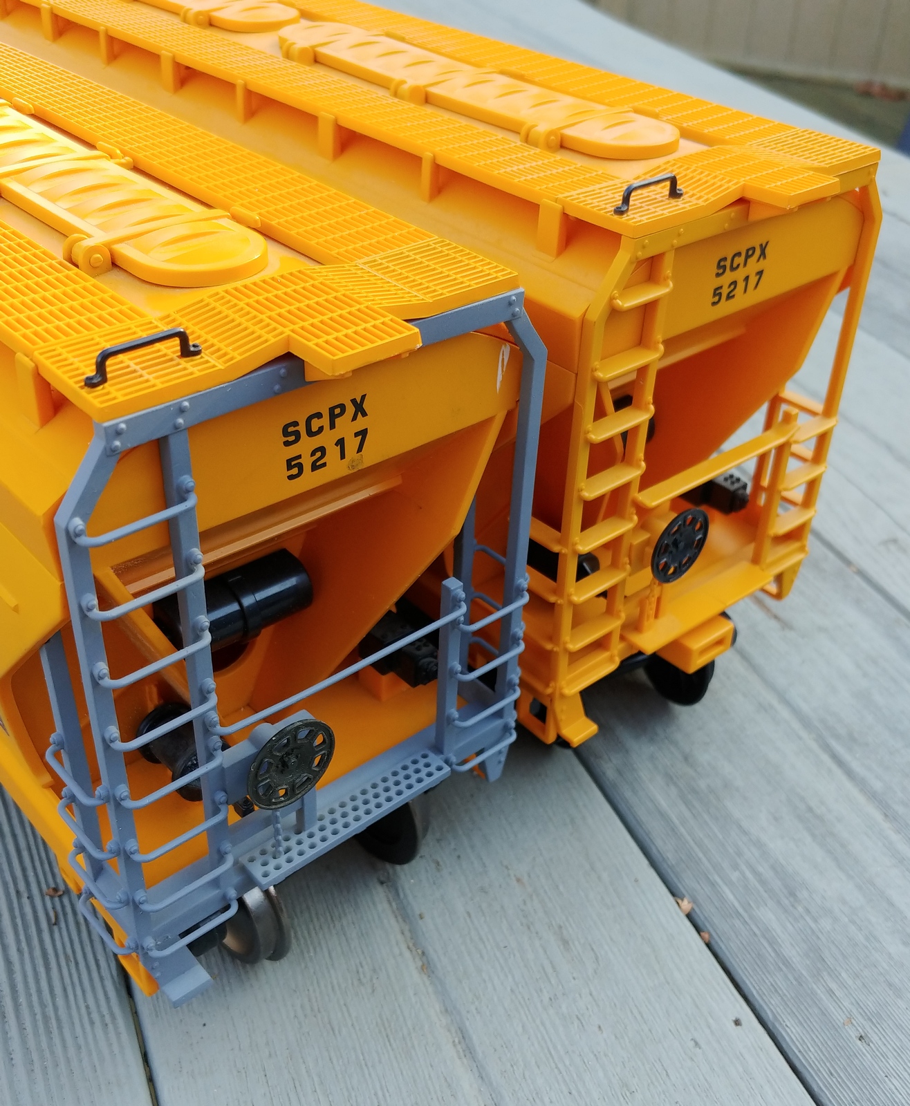 End ladder upgrade for the LGB Center-Flow covered hopper by Manimal ...