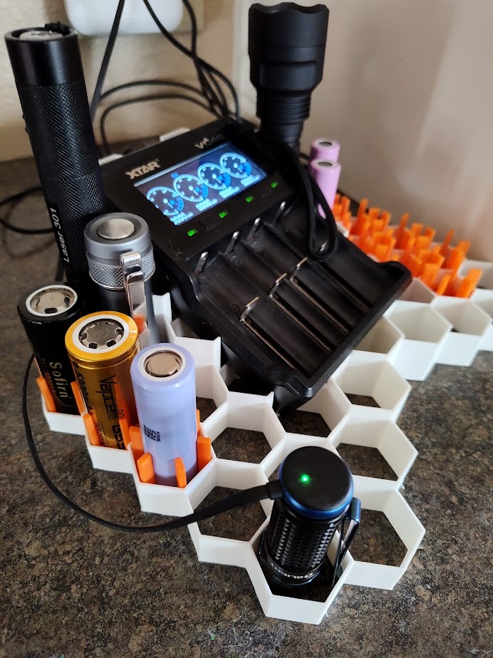 Battery Charging/Storage Station by Yeahok14 | Download free STL model ...