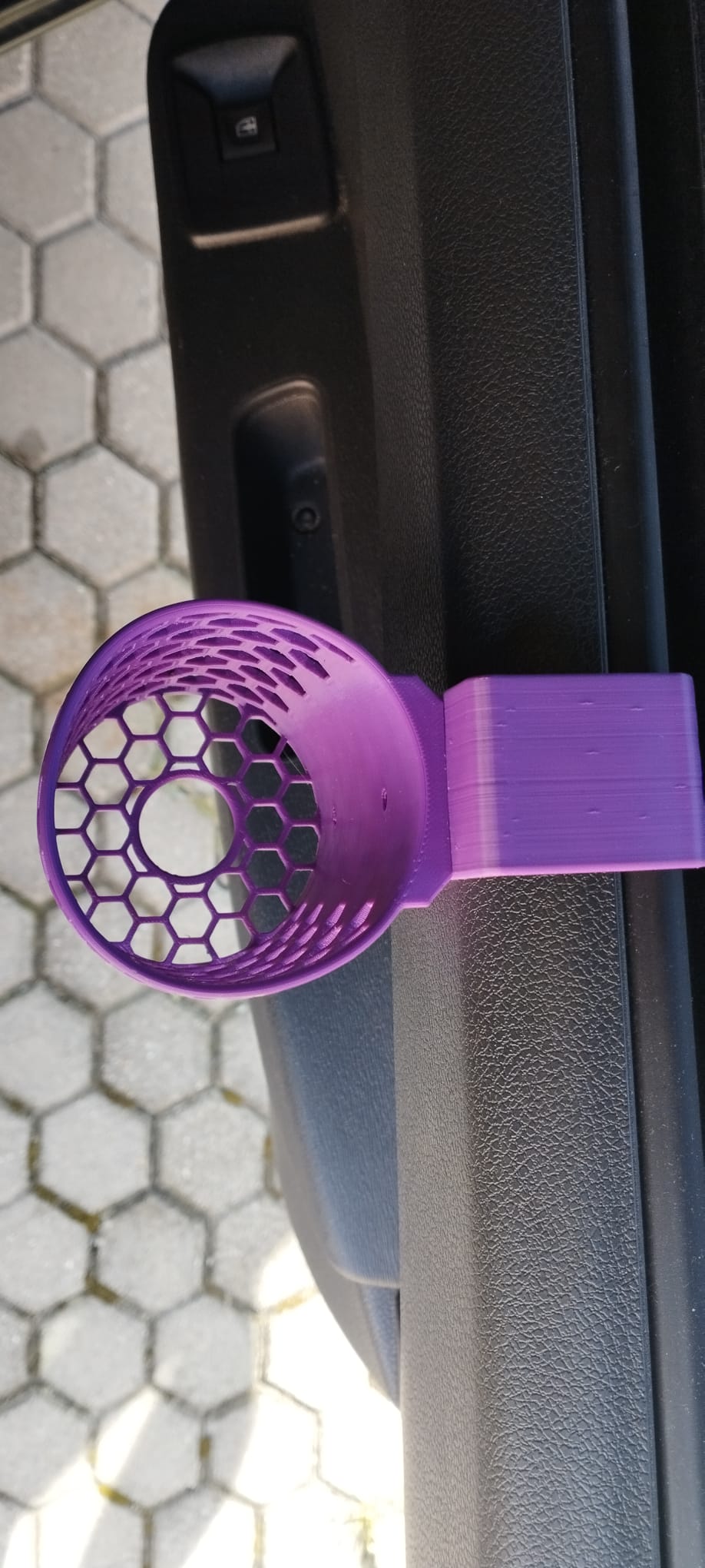 Kids bottle holder by Kai Mildner | Download free STL model ...