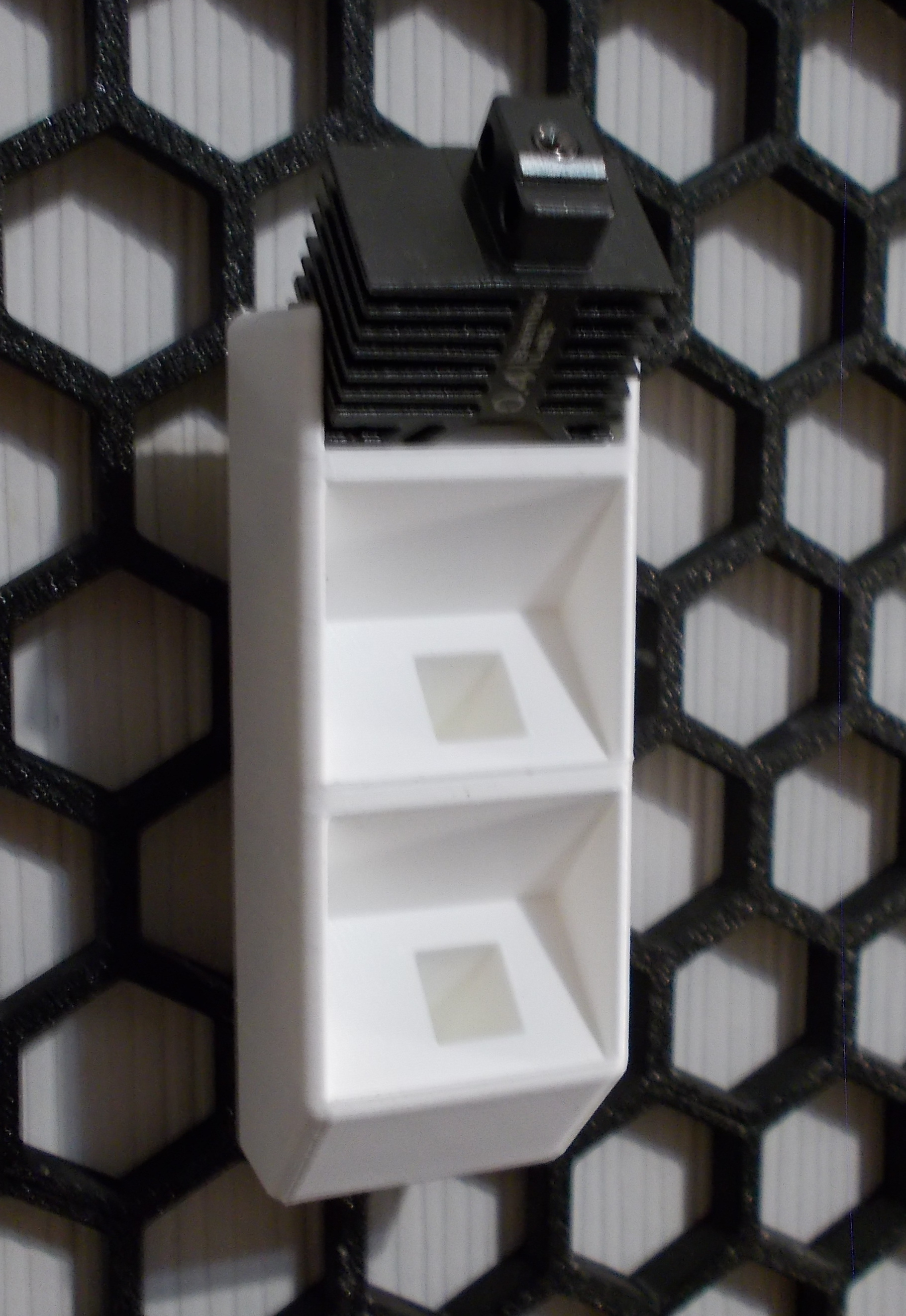 Bambu Lab Hotend Holder to Honeycomb Wall by Razketz | Download free ...