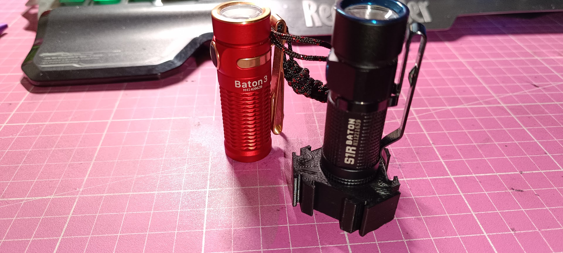 Hexagon Stand für Olight Baton 3 + Baton S1R by Marlene | Download free ...