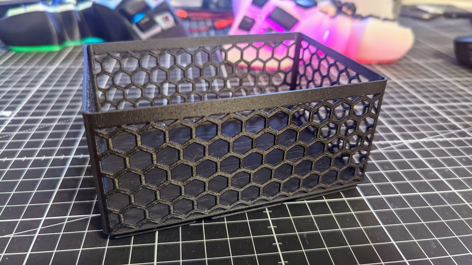 Gridfinity 2x3x6 Hex Bin by Keldor | Download free STL model ...