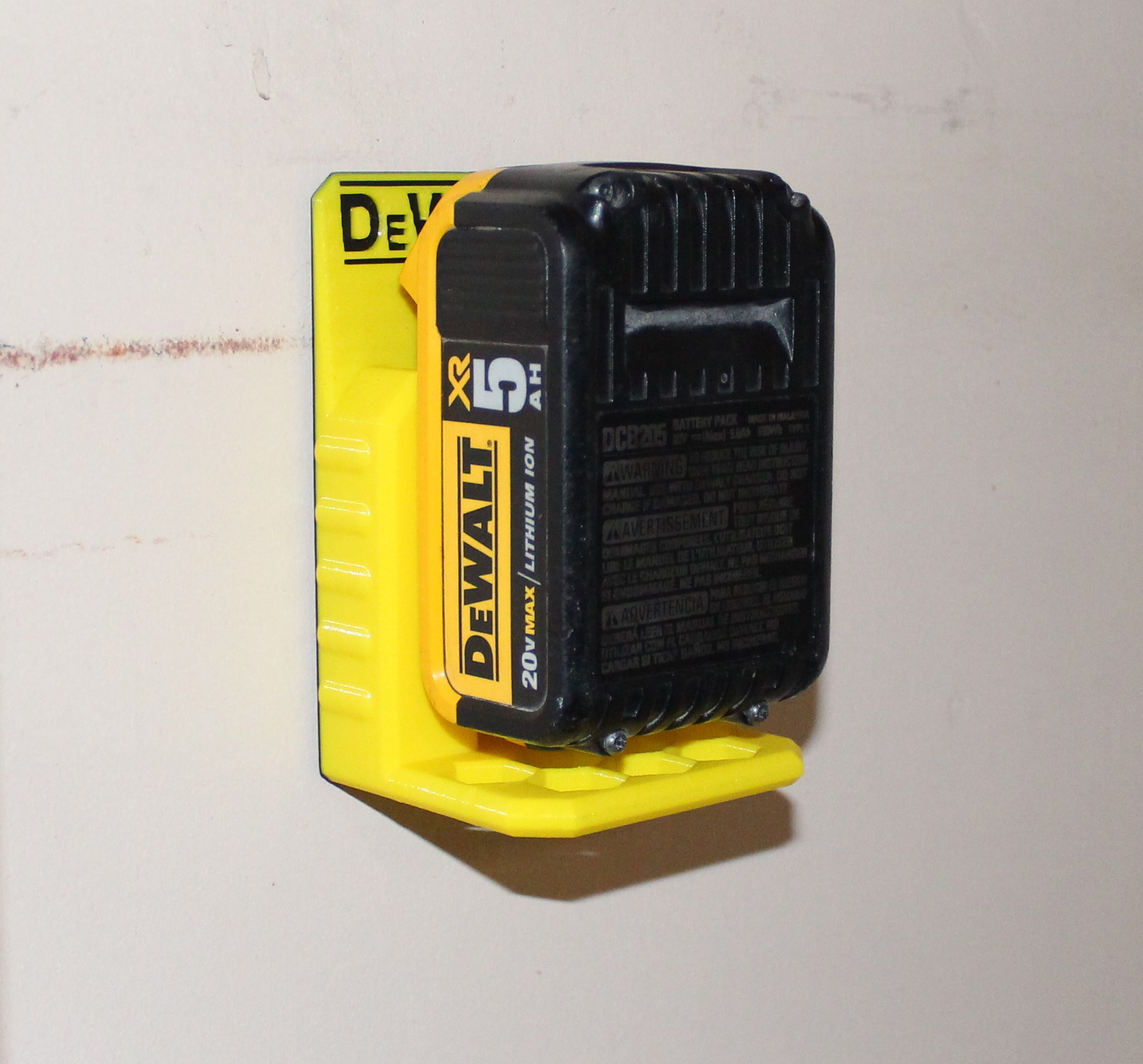 DeWALT Battery Holder by Matt Boyer | Download free STL model ...