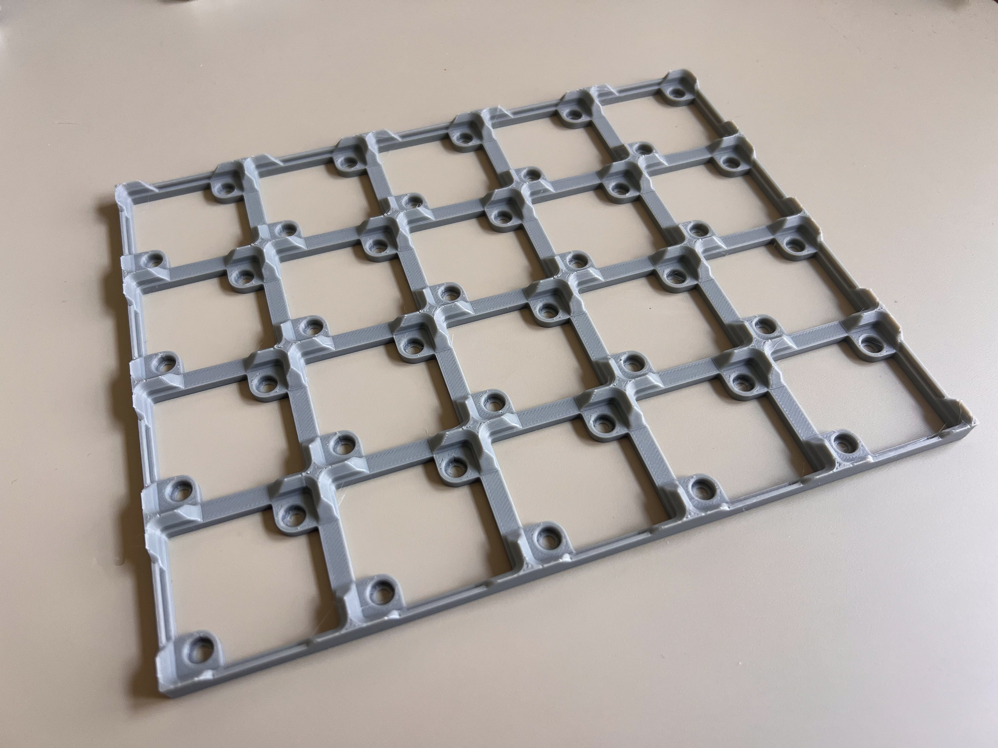 Gridfinity Base - Light Magnetic Connectable Parametric by stefanlitter ...