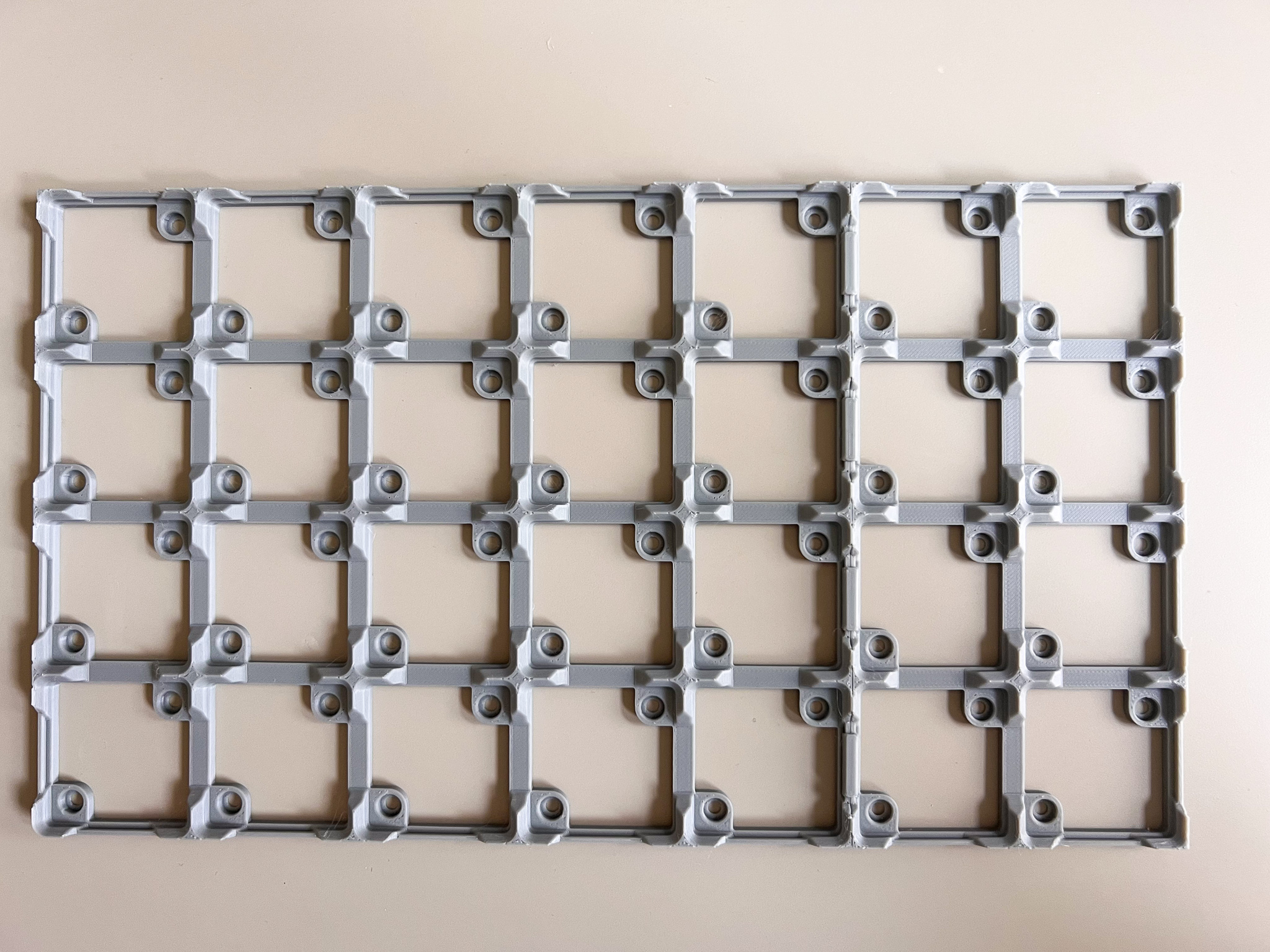 Gridfinity Base - Light Magnetic Connectable Parametric by stefanlitter ...