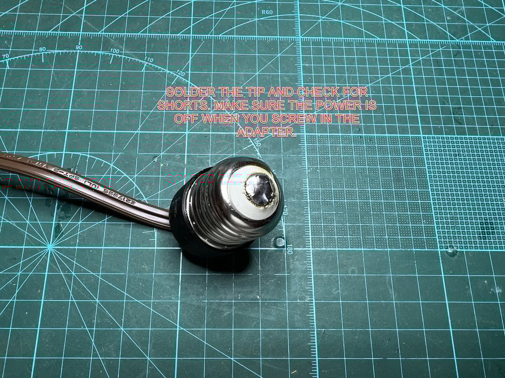 Standard light socket to 2 wire adapter by Kisssys | Download free STL ...