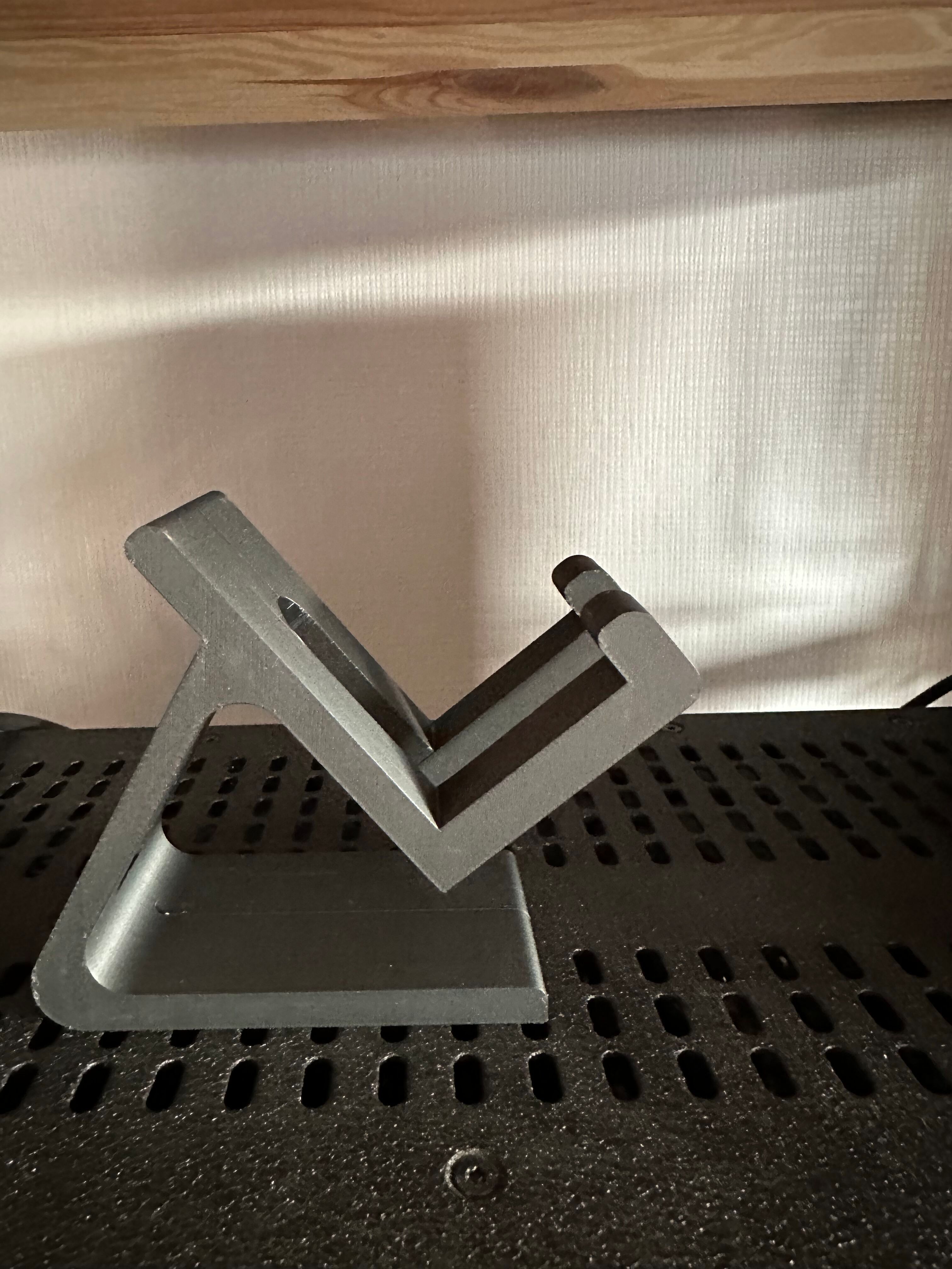 Darkglass Preamp Stand by Stefan Eckstein | Download free STL model | Printables.com