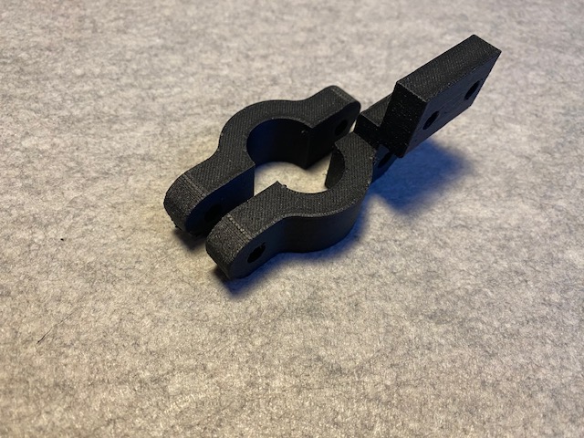 Suzuki DR-650: spring preload adjuster bracket (Schelle für ...