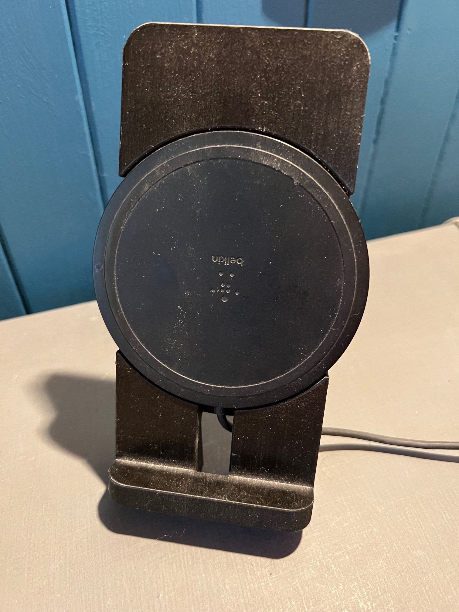 Belkin induction pad charging support by LU_technic | Download free STL ...