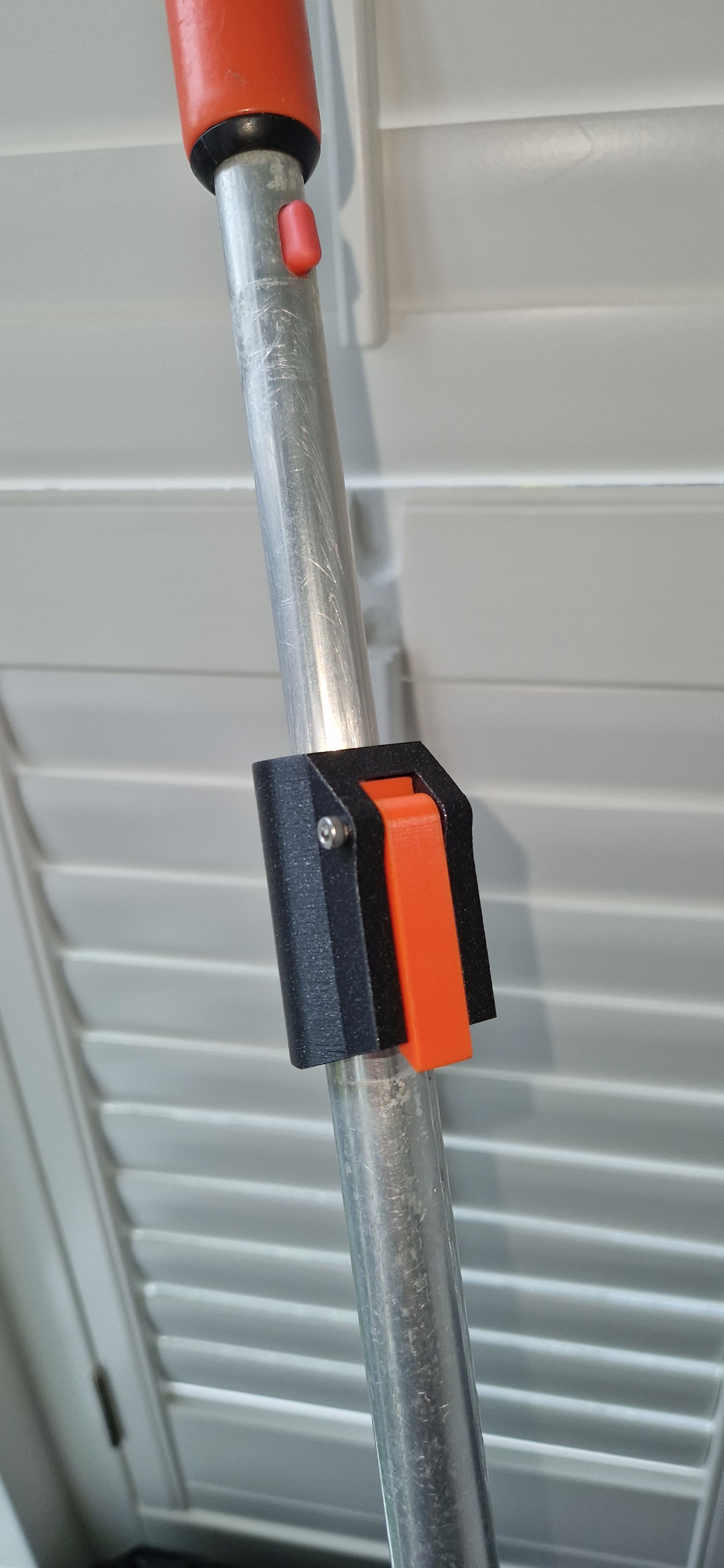Gardena Rake replacement clamp by Bas | Download free STL model ...