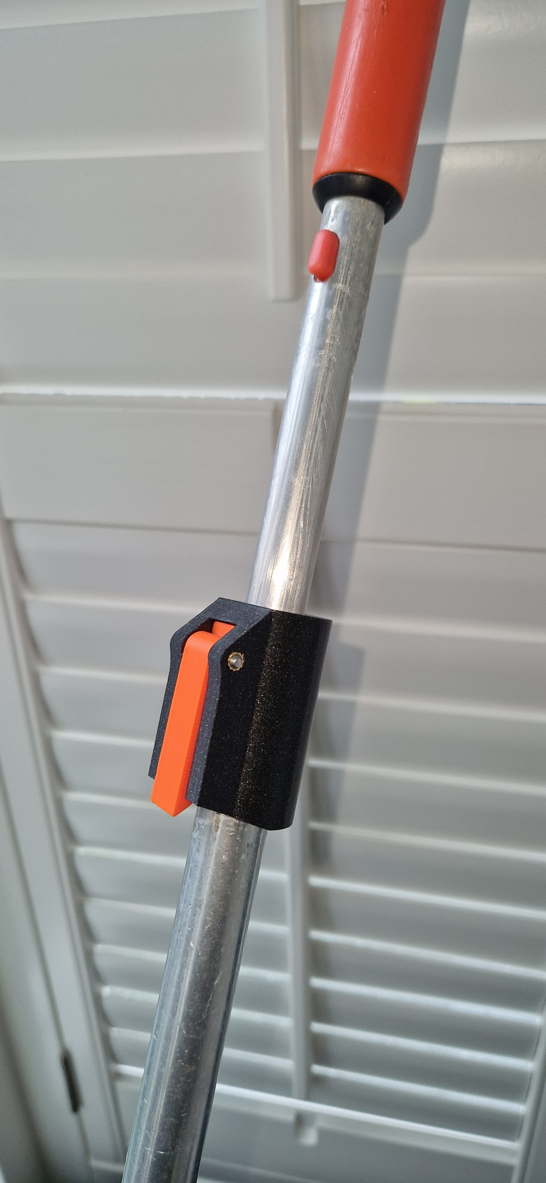 Gardena Rake replacement clamp by Bas | Download free STL model ...