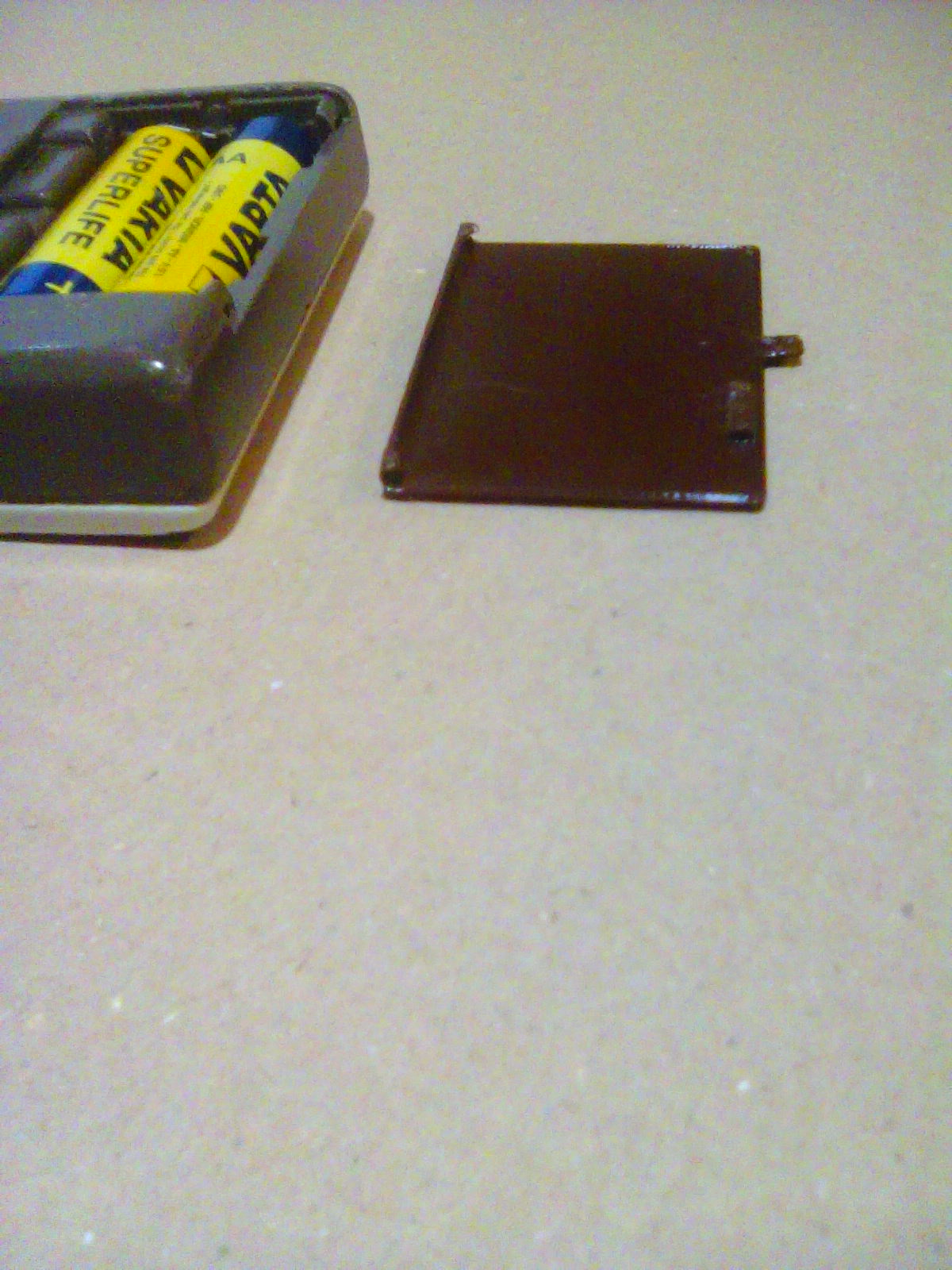 Battery cover (krytka baterií) Sharp EL-5812 by Jiří Šilhavík ...