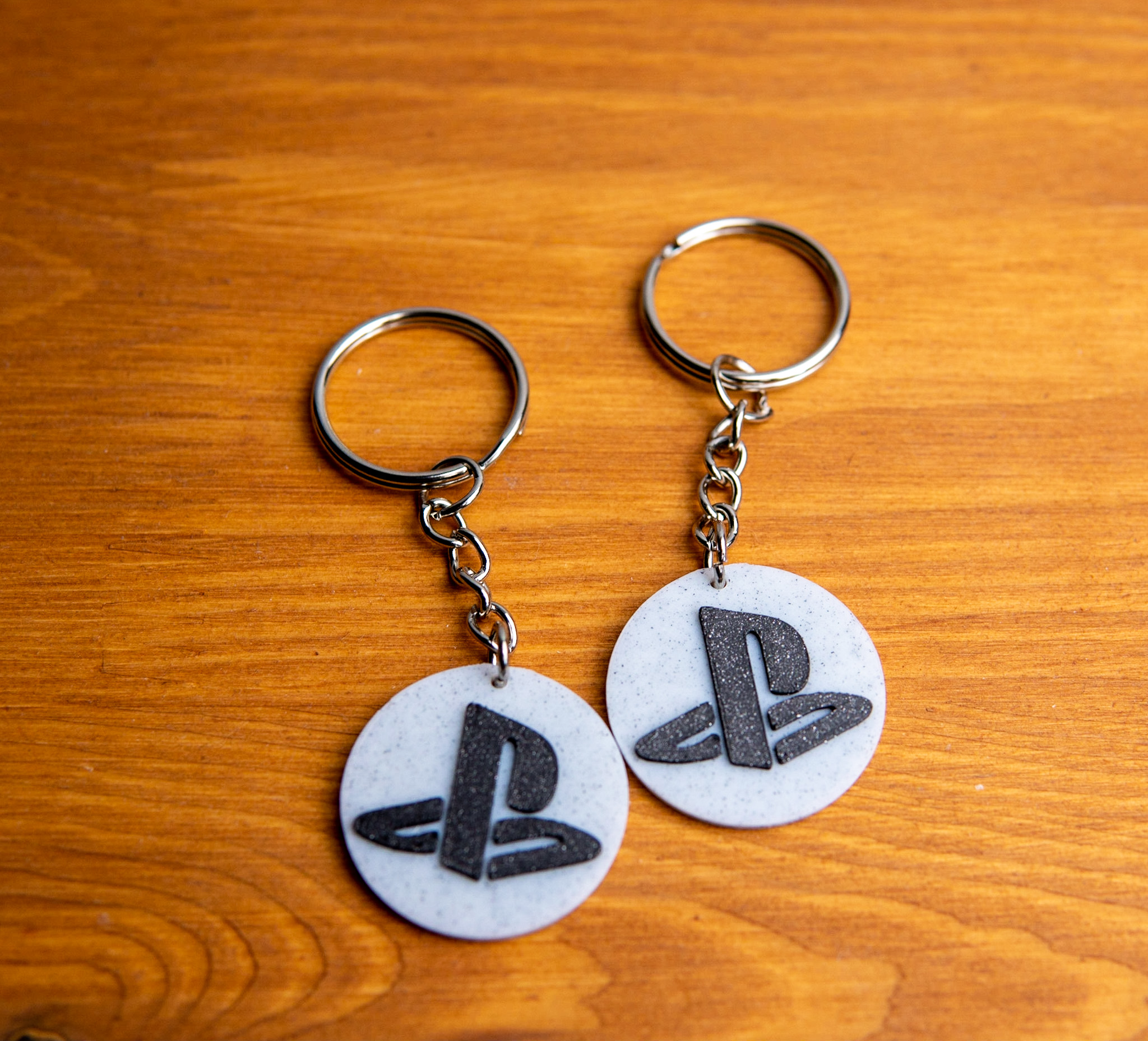 PS5 keychain by FusionWave MakerWorld: Download Free 3D Models