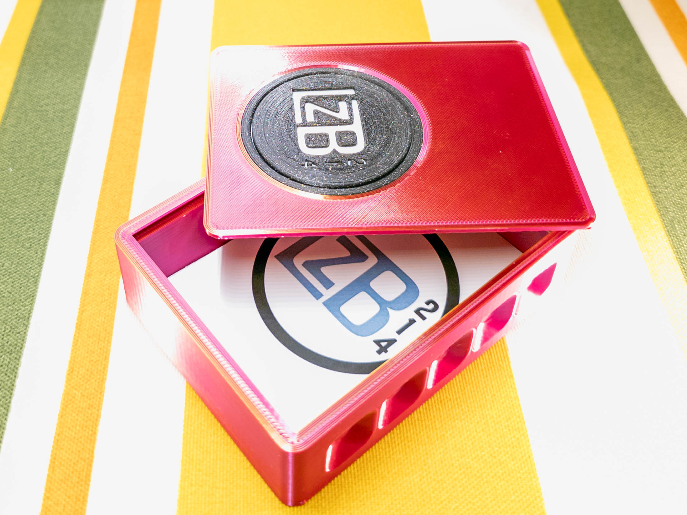 Basic Deck Box with Sliding Lid and Coin Slot by Lazybear214 | Download ...