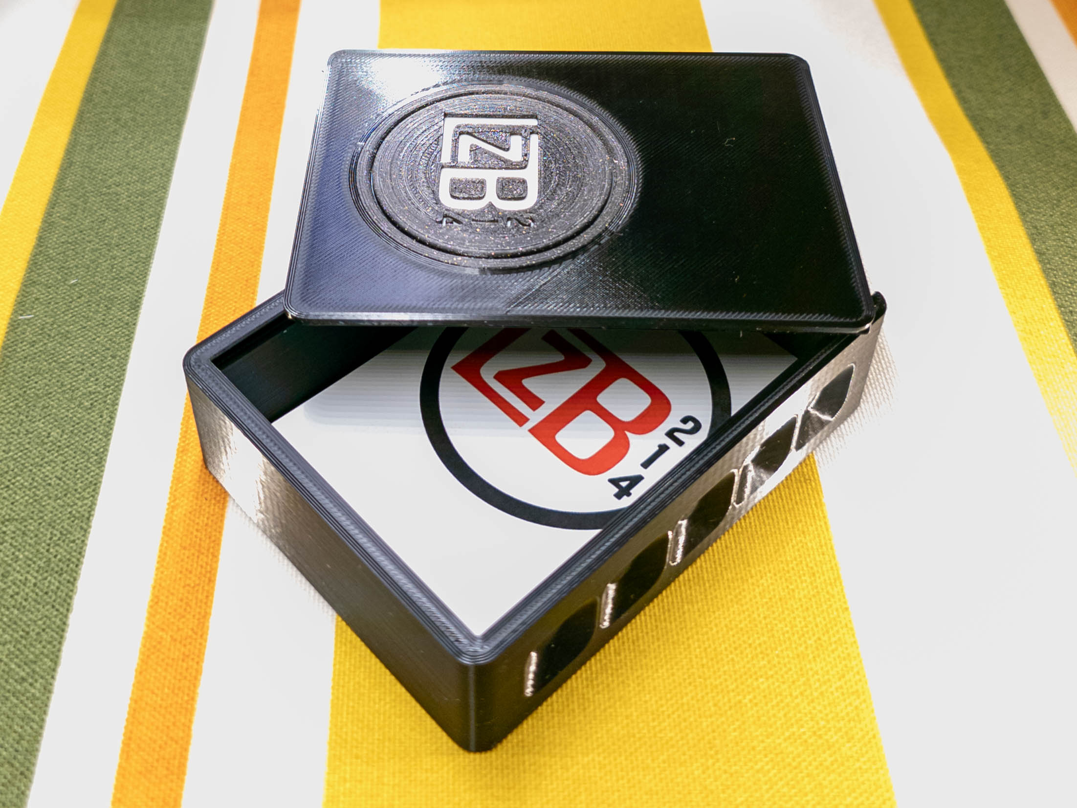 Basic Deck Box with Sliding Lid and Coin Slot by Lazybear214 | Download ...