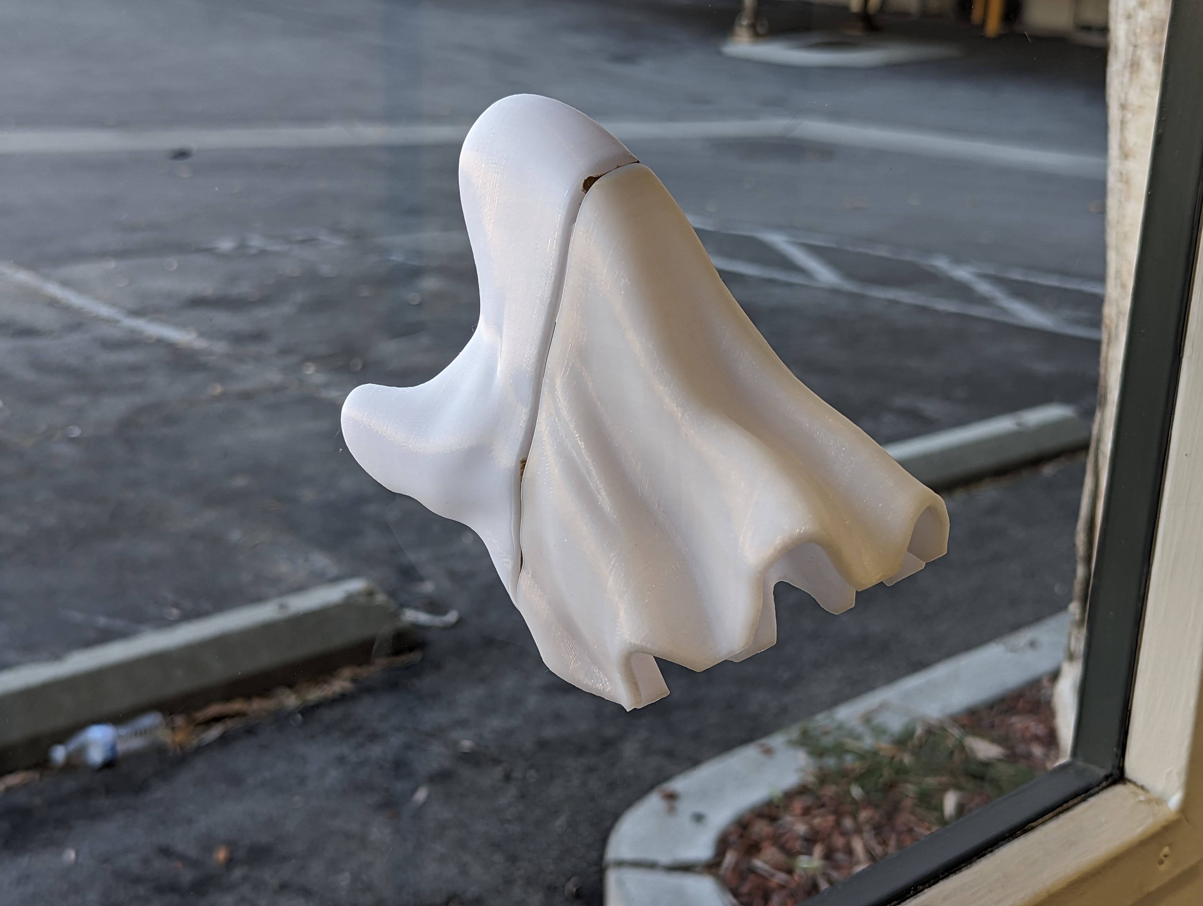 Ghost in window by kristoforo | Download free STL model | Printables.com