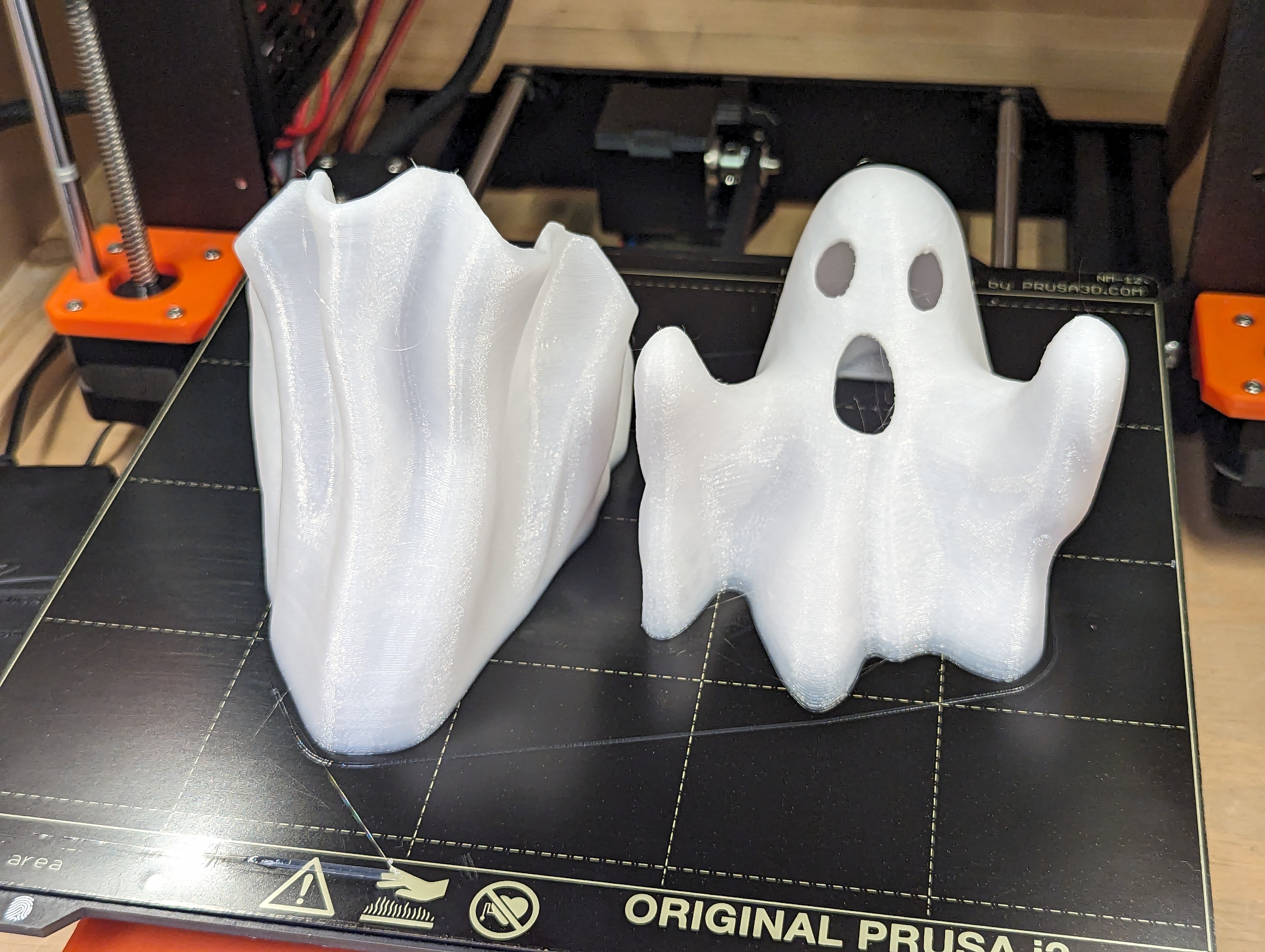 Ghost in window by kristoforo | Download free STL model | Printables.com