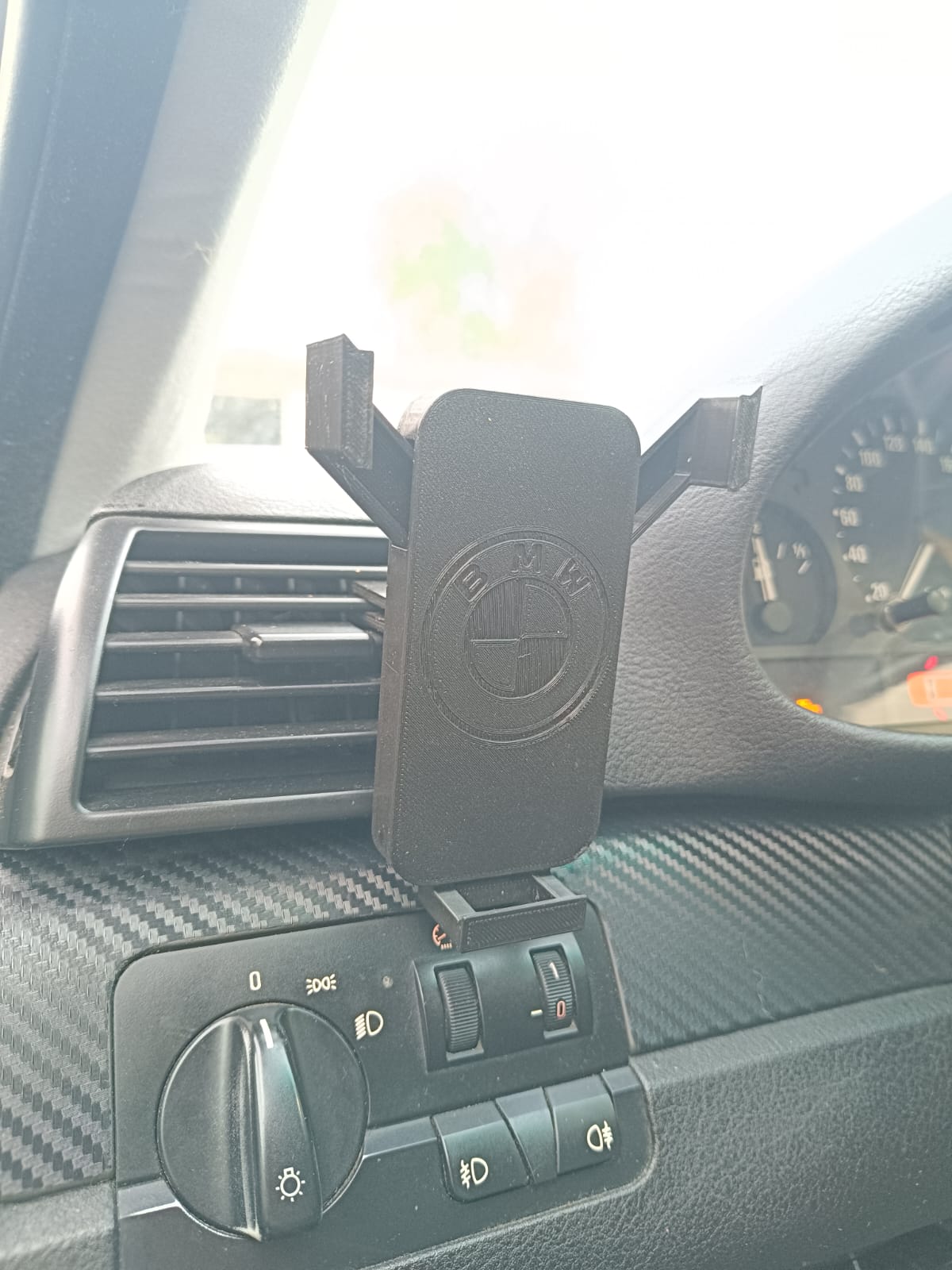Car Phone Holder, cover with BMW logo by Minaa | Download free STL ...