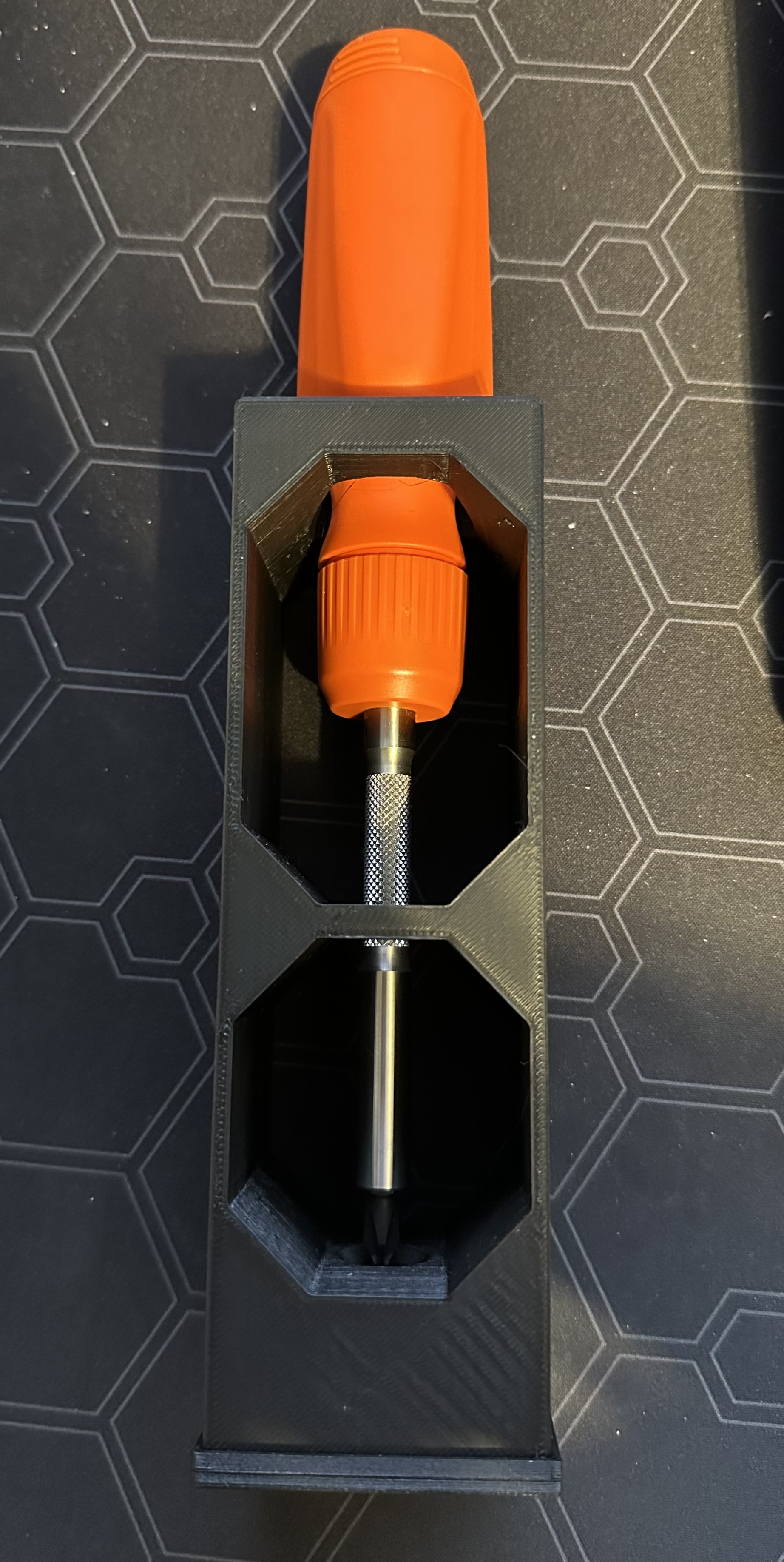 LTT Screwdriver Desk Holder by Poobza | Download free STL model ...