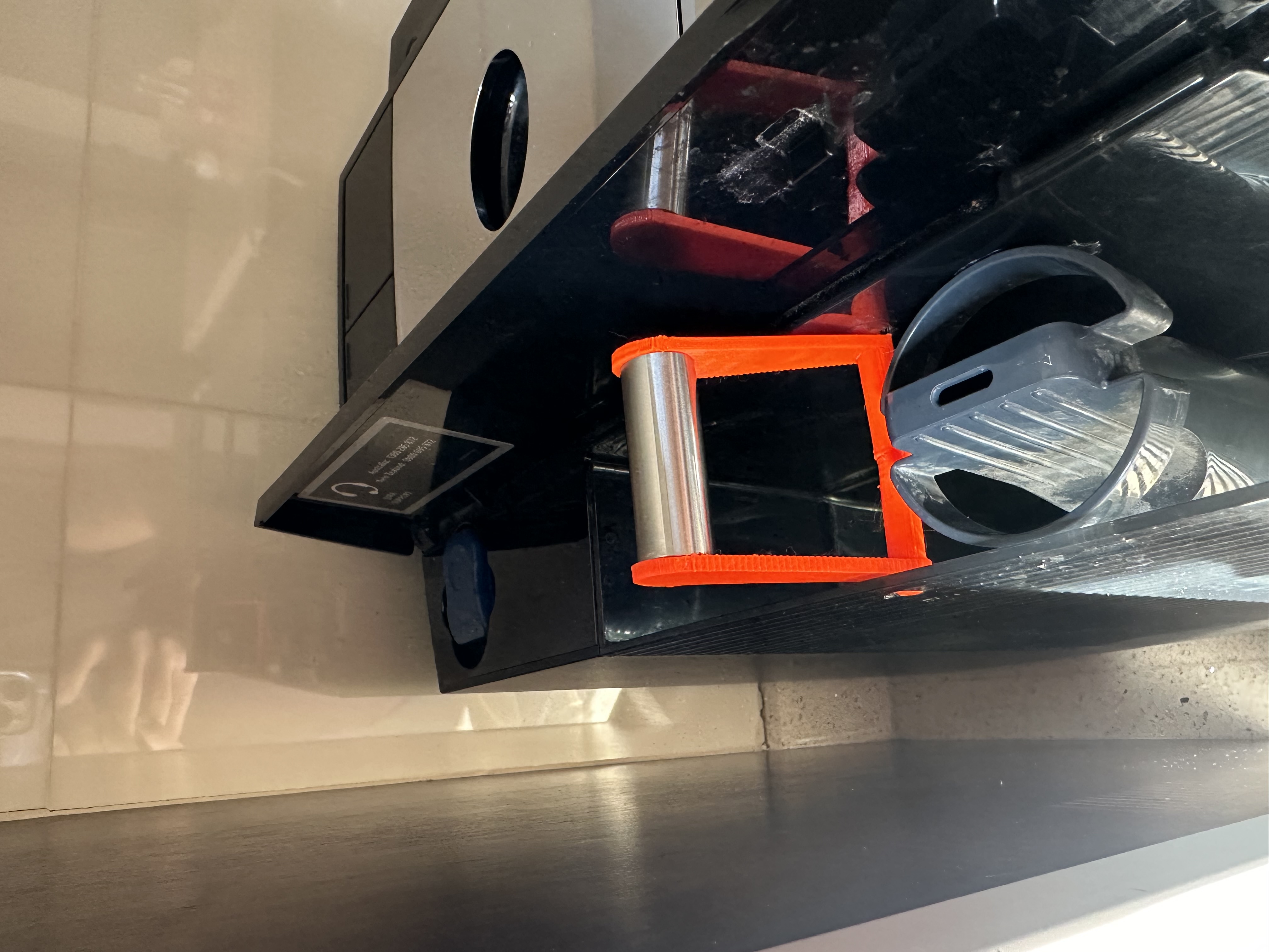 Jura S8 water handle tank by Tsvi | Download free STL model ...