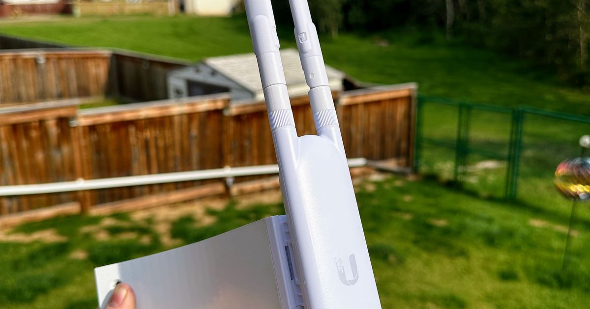 Corner mount for a Ubiquiti UAP-AC-M mesh outdoor access point. by ...