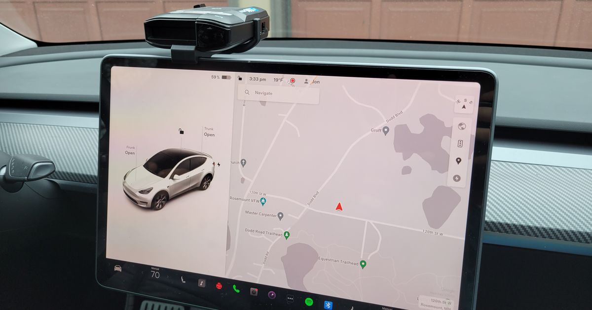 Escort Max 360 removable screen mount for Tesla Model 3 and Model Y by ...