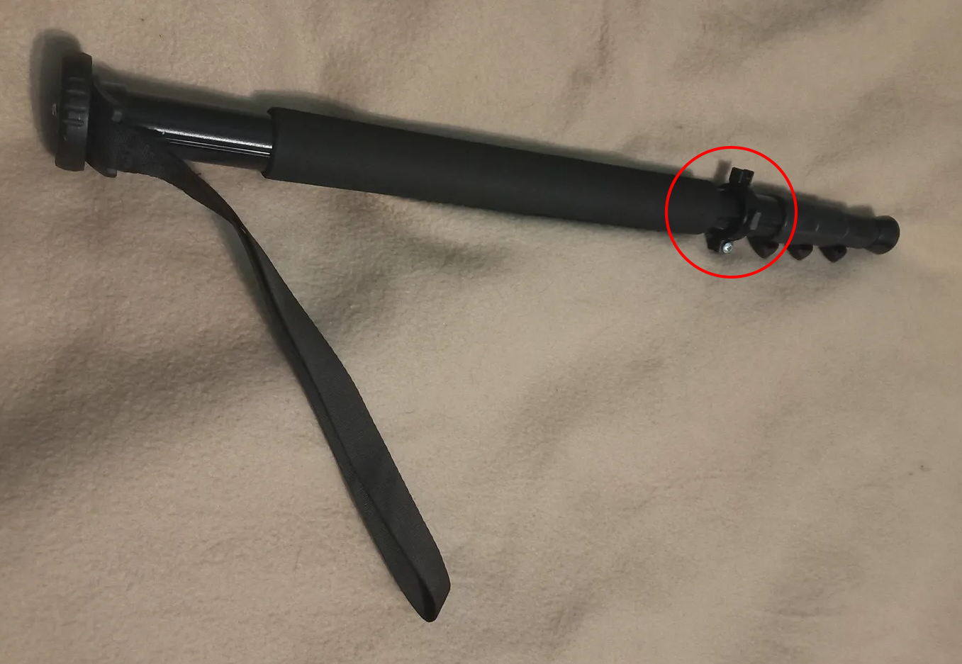 Monopod strap attachment / tube clamp with square loop (print-in-place ...