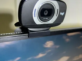 Logitech camera mount for Dell 27 Monitor by ninny | Download free STL ...