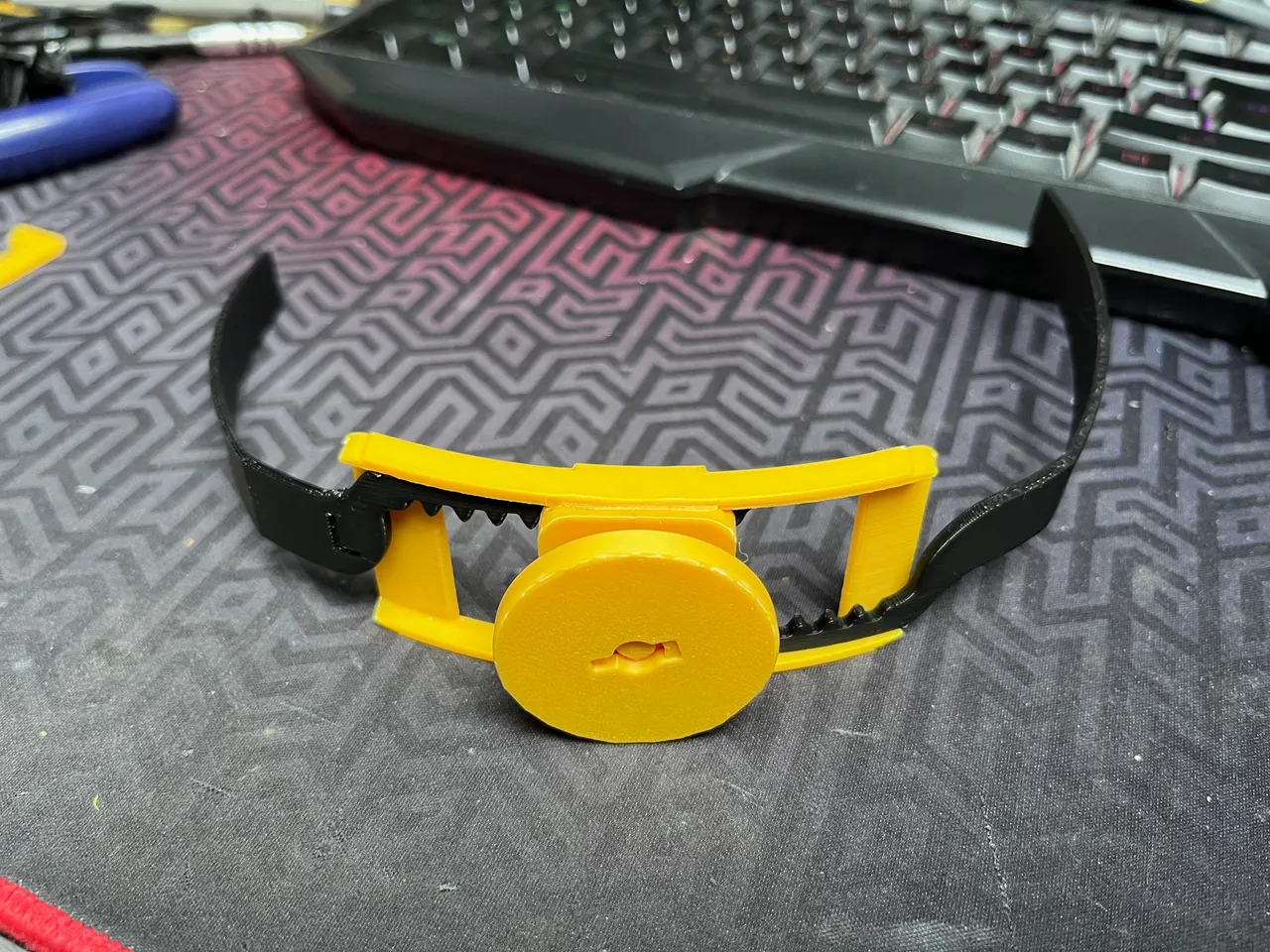3D Printable Head Strap by Mañolo | Download free STL model ...