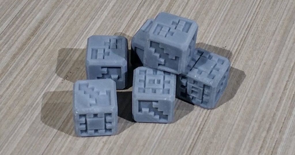 8 bit block dice resin by Windham Graves | Download free STL model ...