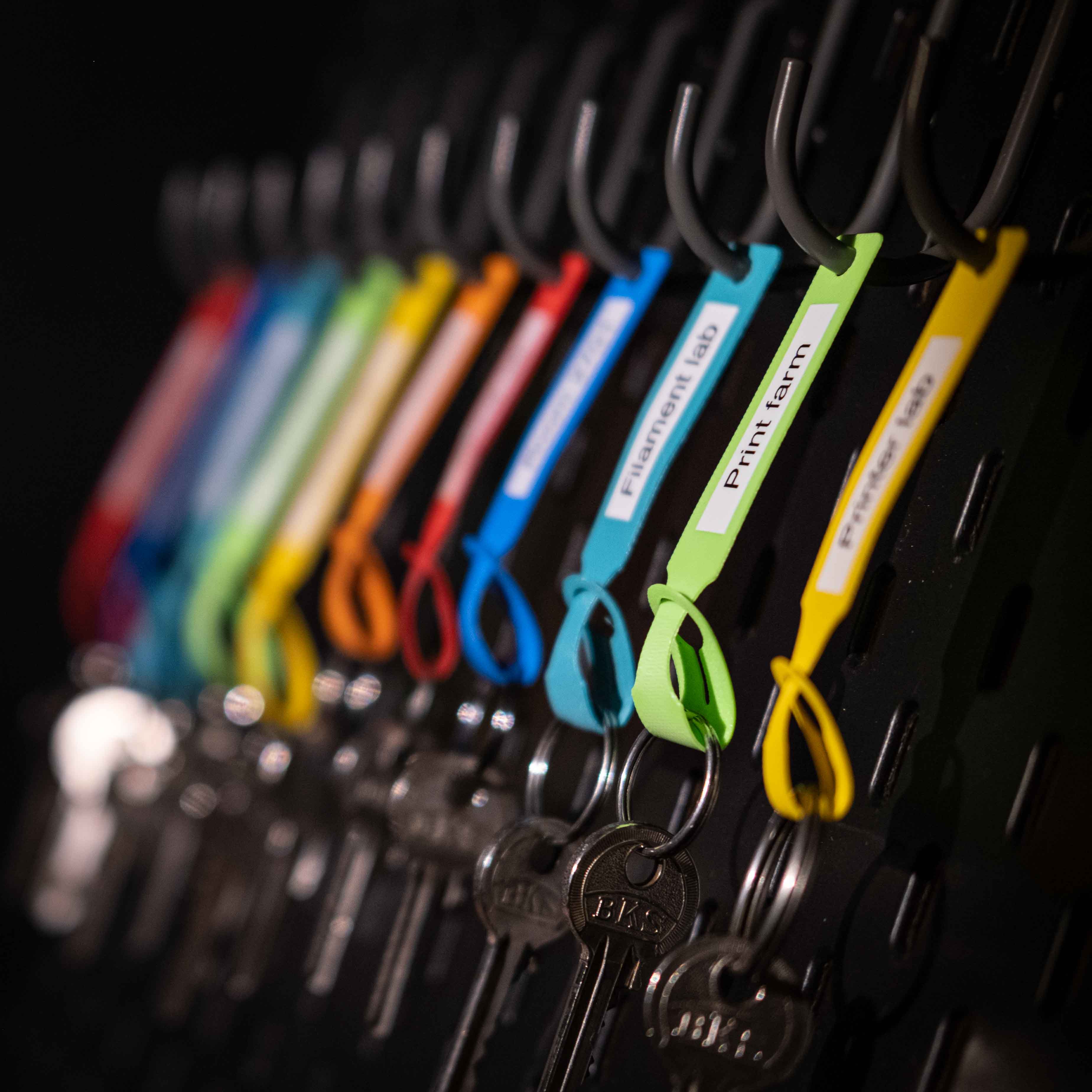 Minimalistic Flexible Key Tags by Akio | Download free STL model ...