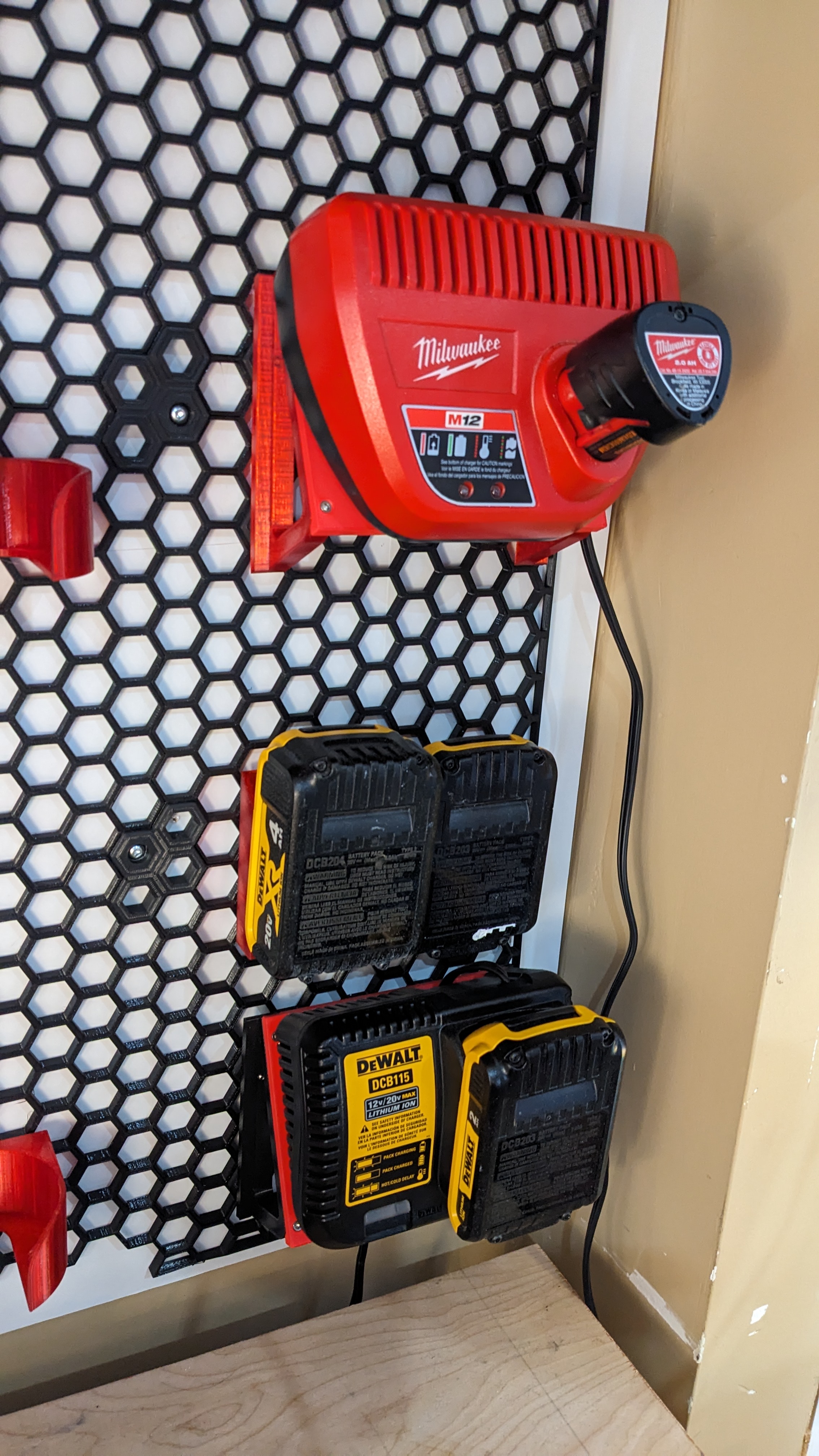 DeWaukee 12V/20V Charger Mount Kit by Shorco | Download free STL model ...