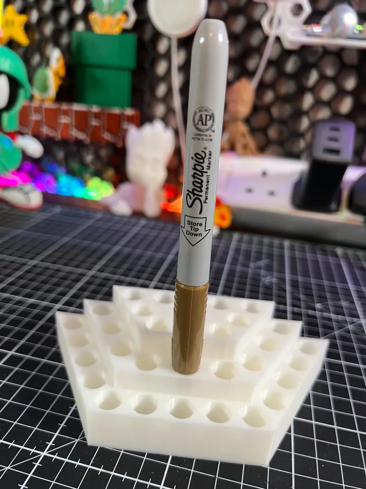 Sharpie Holder (HSW) by Anthony Kinson | Download free STL model ...