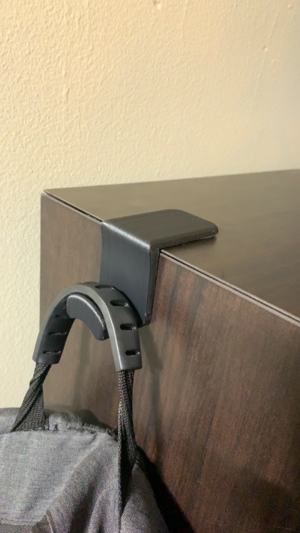 Flat Surface Backpack Hook by Kaden Cook | Download free STL model ...