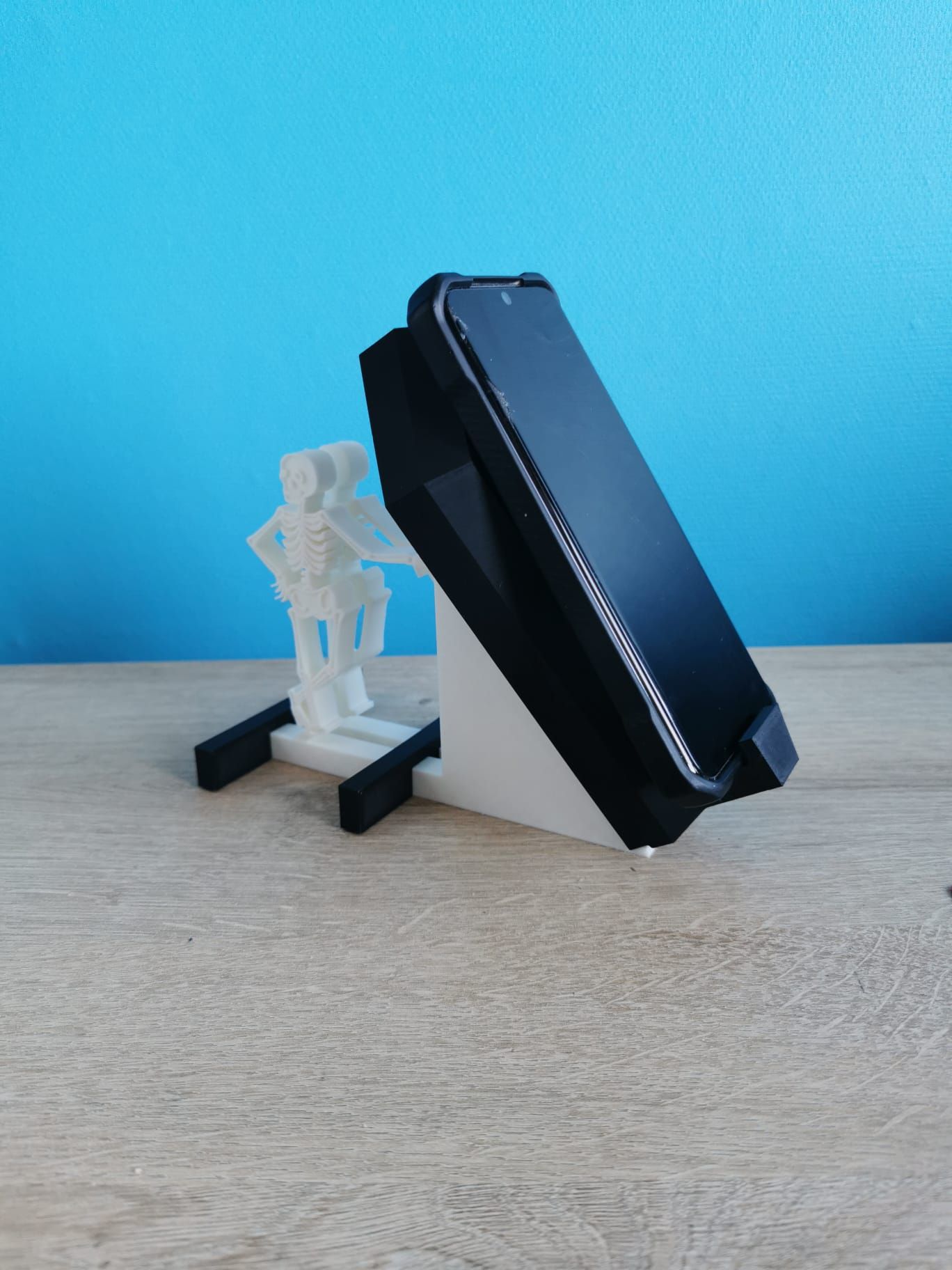 Skeleton phone stand by TW | Download free STL model | Printables.com