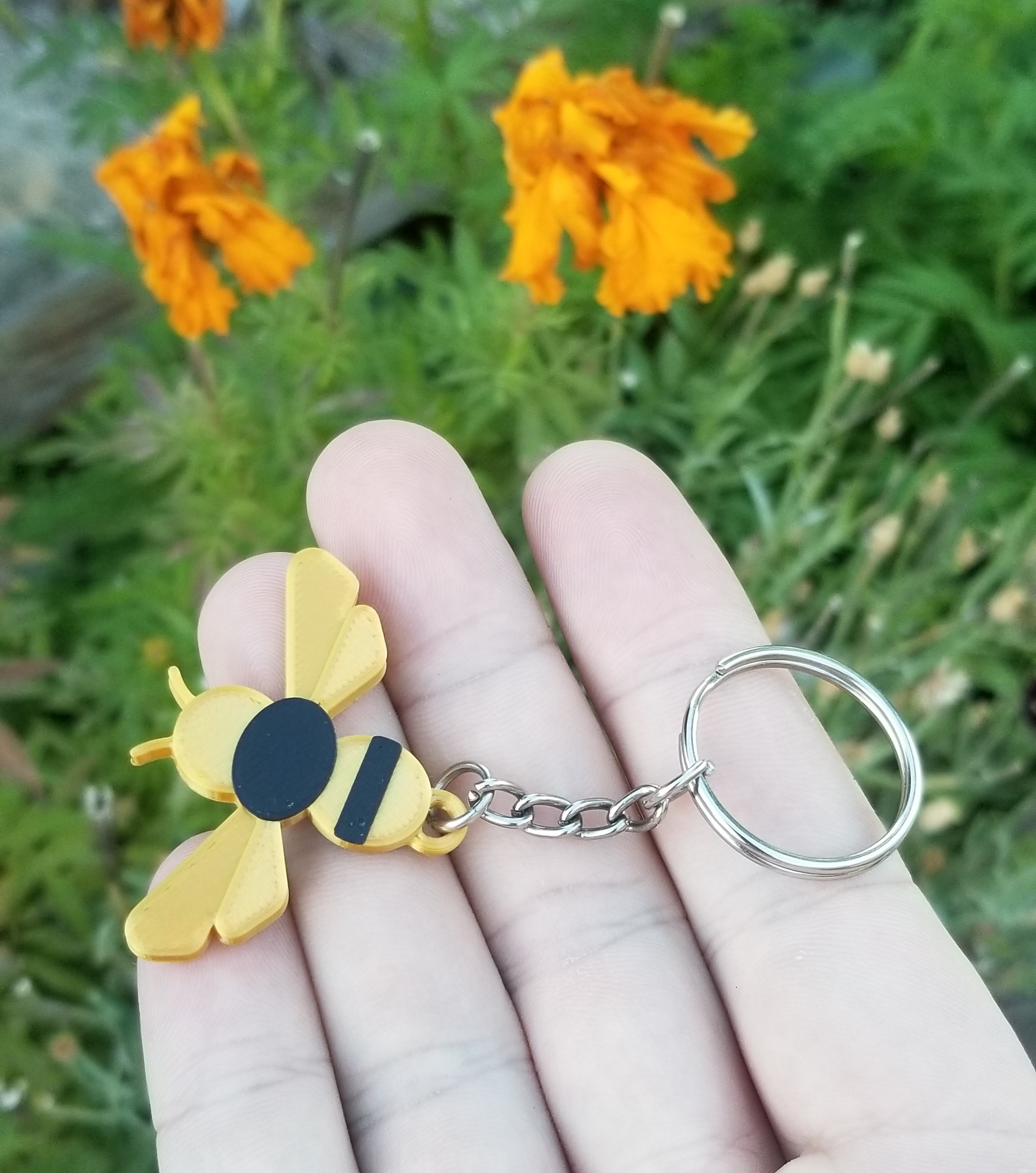Bee Keychain by Zwono | Download free STL model | Printables.com