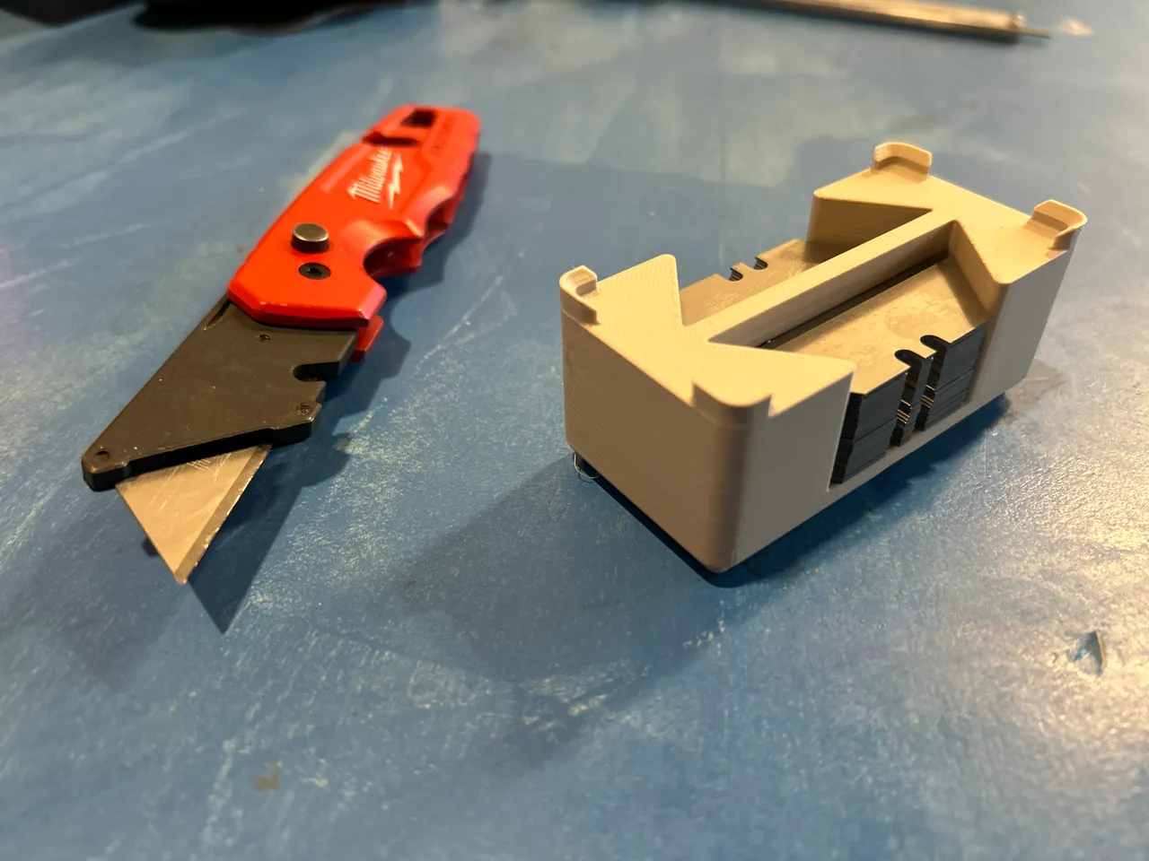 Utility Blade Storage Module Gridfinity [v2] by Don't Panic Studio ...